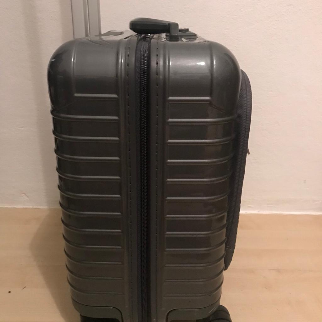 TOP Rimowa Salsa Deluxe hybrid trolley in 8046 Stattegg für 300,00 € zum Verkauf | Shpock DE