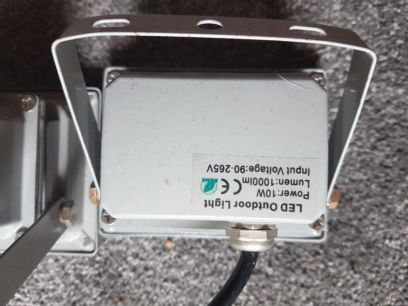 Led flood lights in CV21 Rugby für £ 7,00 zum Verkauf | Shpock AT
