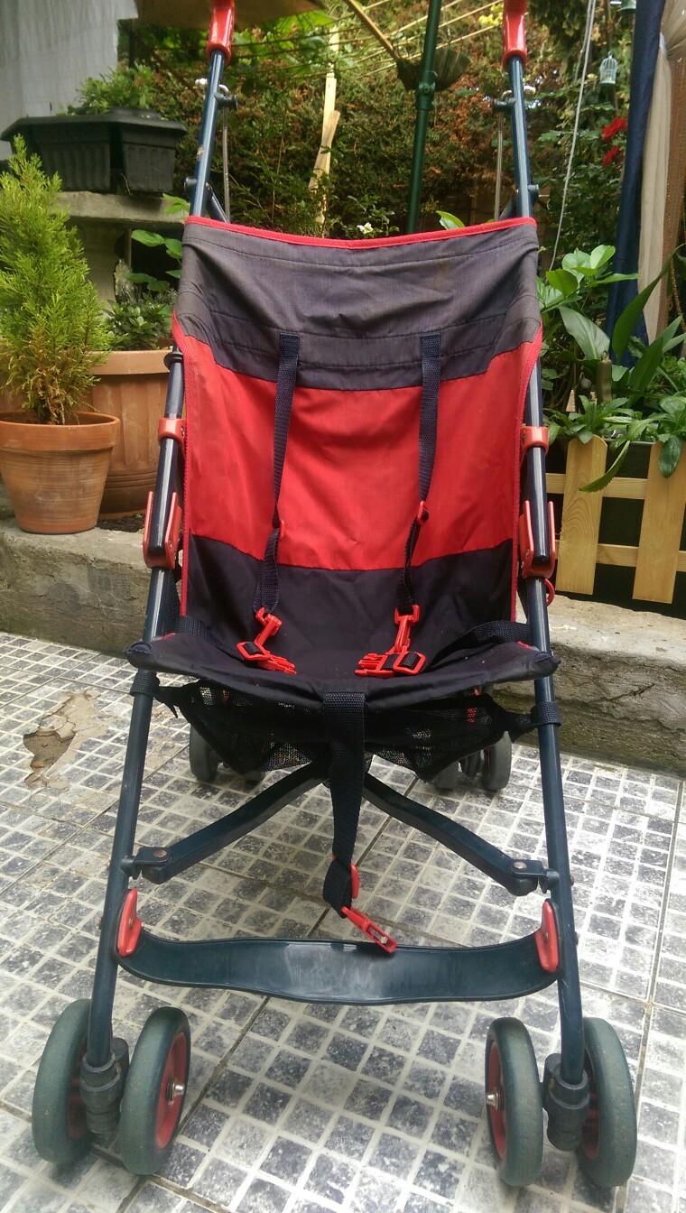 FREE Lightweight pushchair in E7 Newham für gratis zum Verkauf | Shpock DE