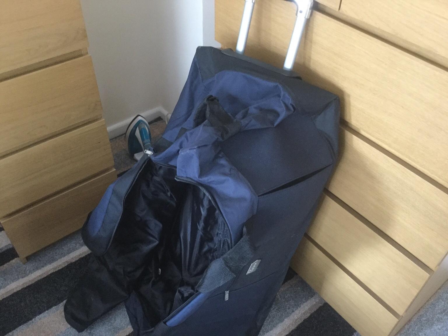 Pull along carry all /suitcase. in B68 Sandwell for £20.00 for sale ...
