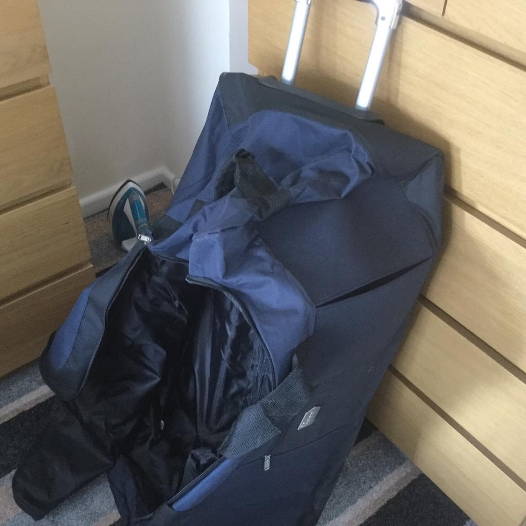 Pull along carry all /suitcase. in B68 Sandwell for £20.00 for sale ...