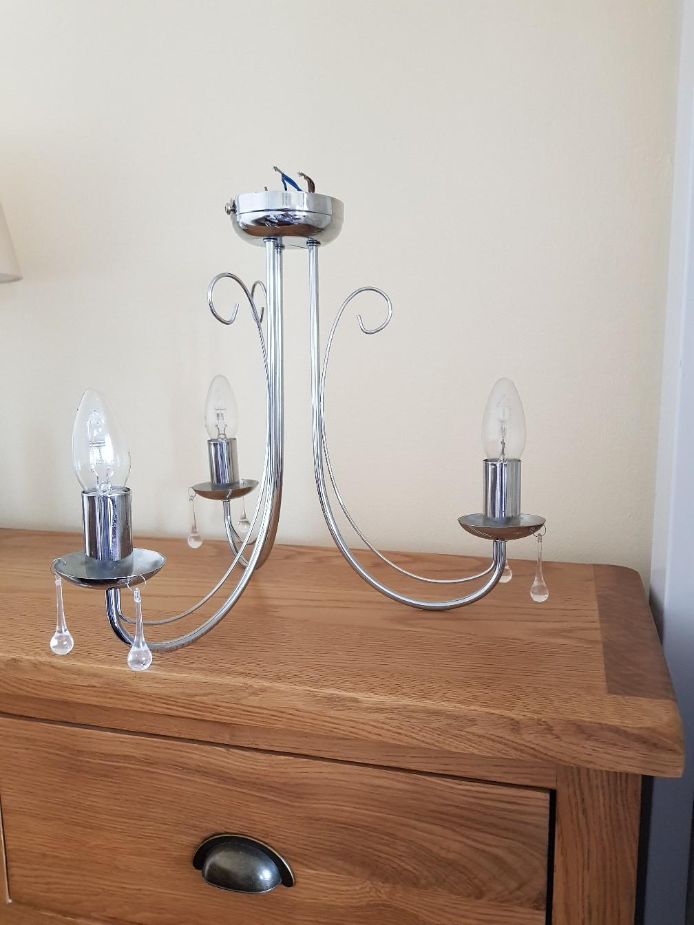 Ceiling light fitting chrome in St Helens für 5,00 £ zum Verkauf ...