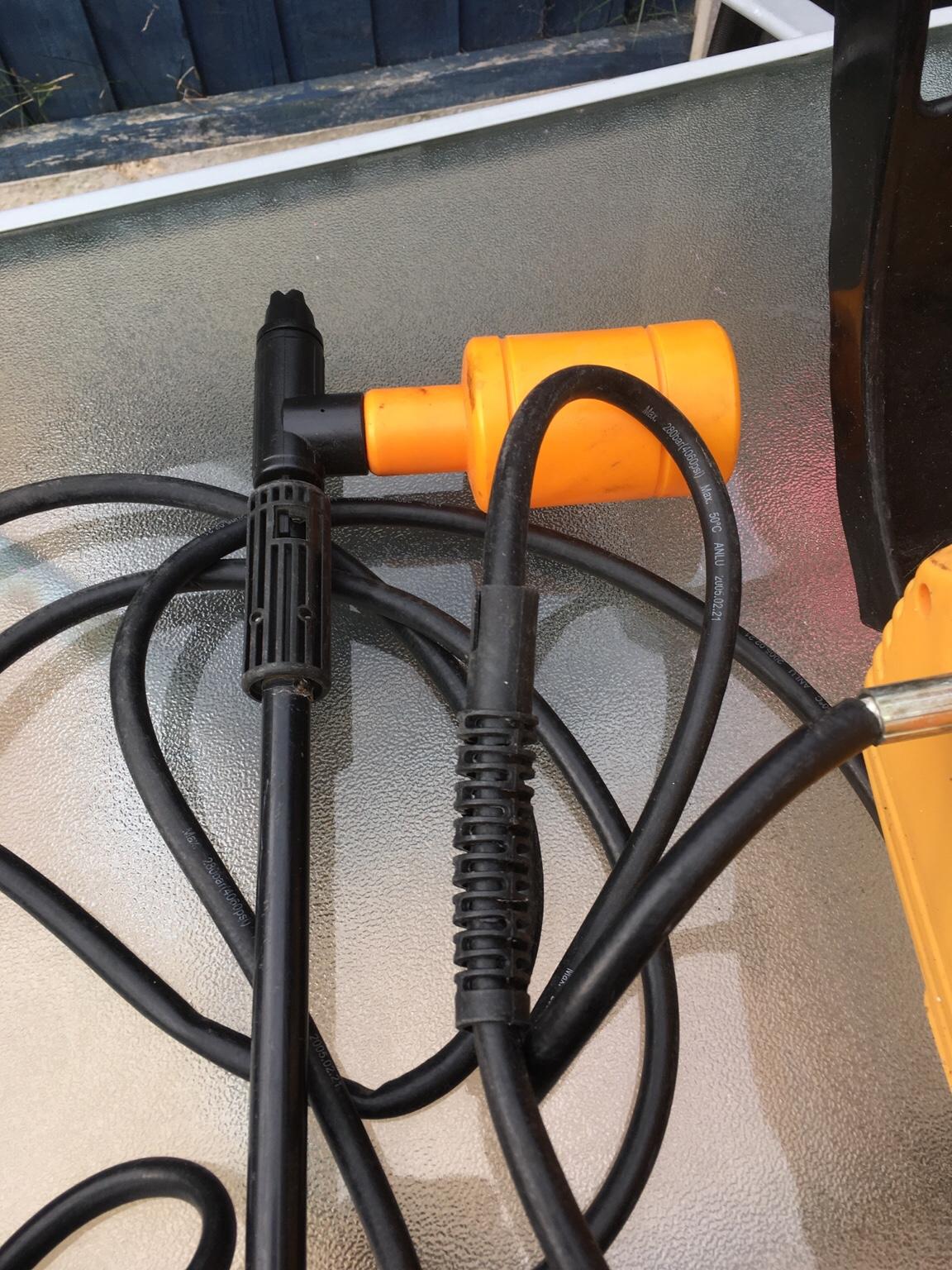 Halfords HP100 jetwash in Wolverhampton für 15,00 £ zum Verkauf | Shpock DE