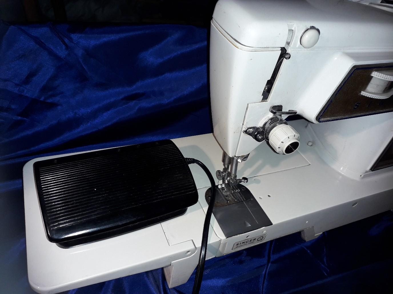 SINGER 720 Sewing Machine in E3 Hamlets für 20,00 £ zum Verkauf | Shpock DE