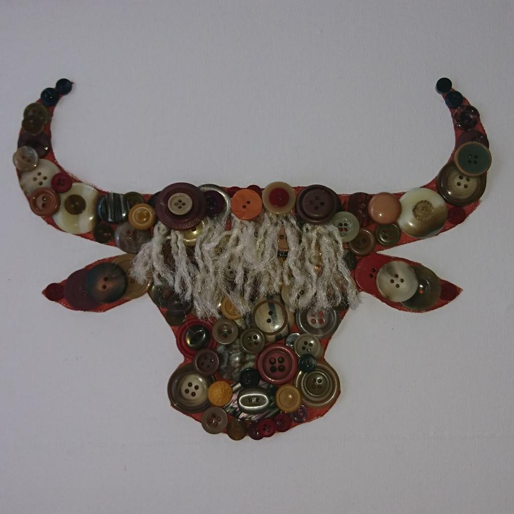 Hidhland cow button Art in Wheatley Hill für 10,00 £ zum Verkauf ...