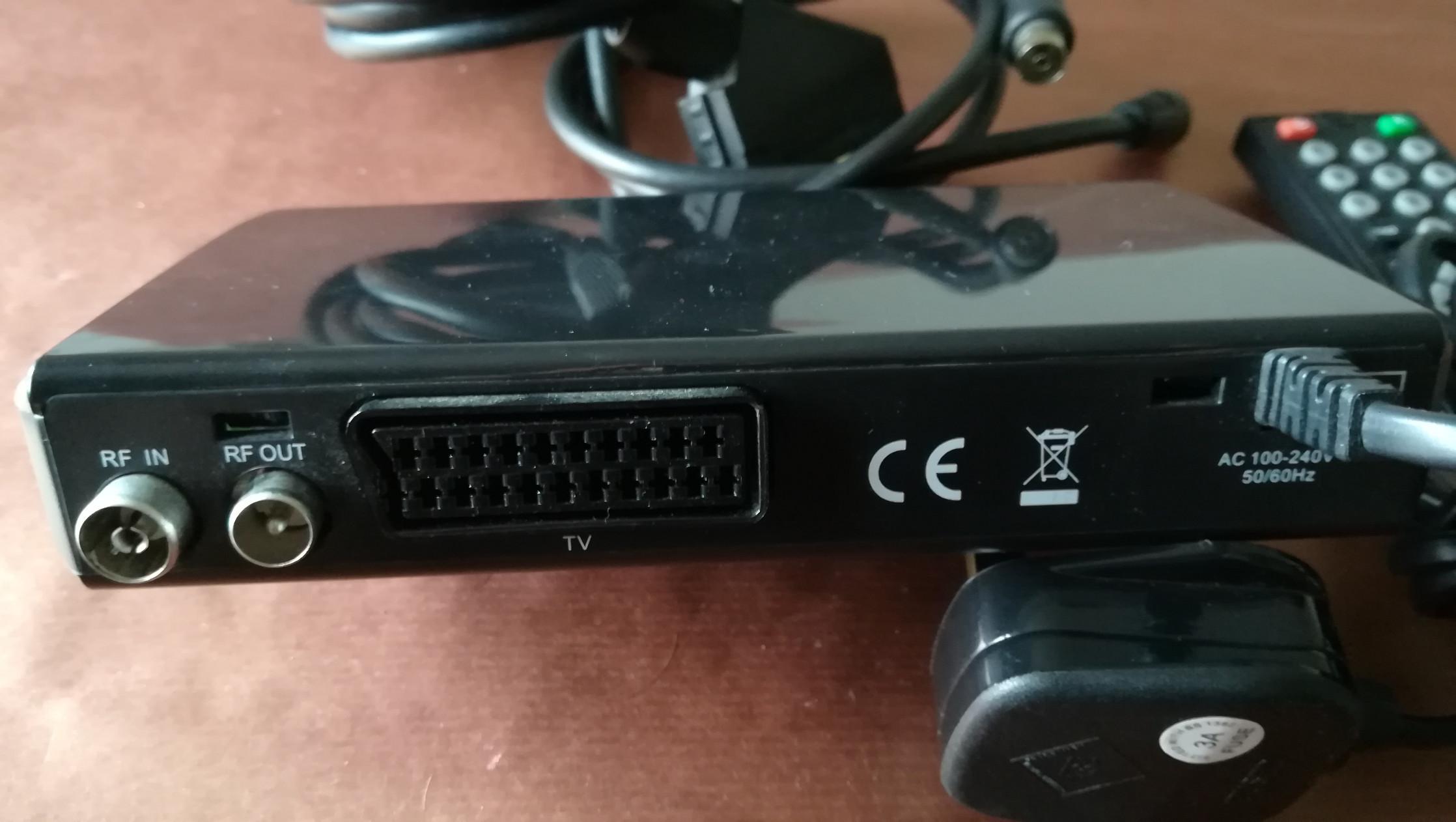 Freeview Box Technika with Remote Controller in SN15 Chippenham für 15 ...