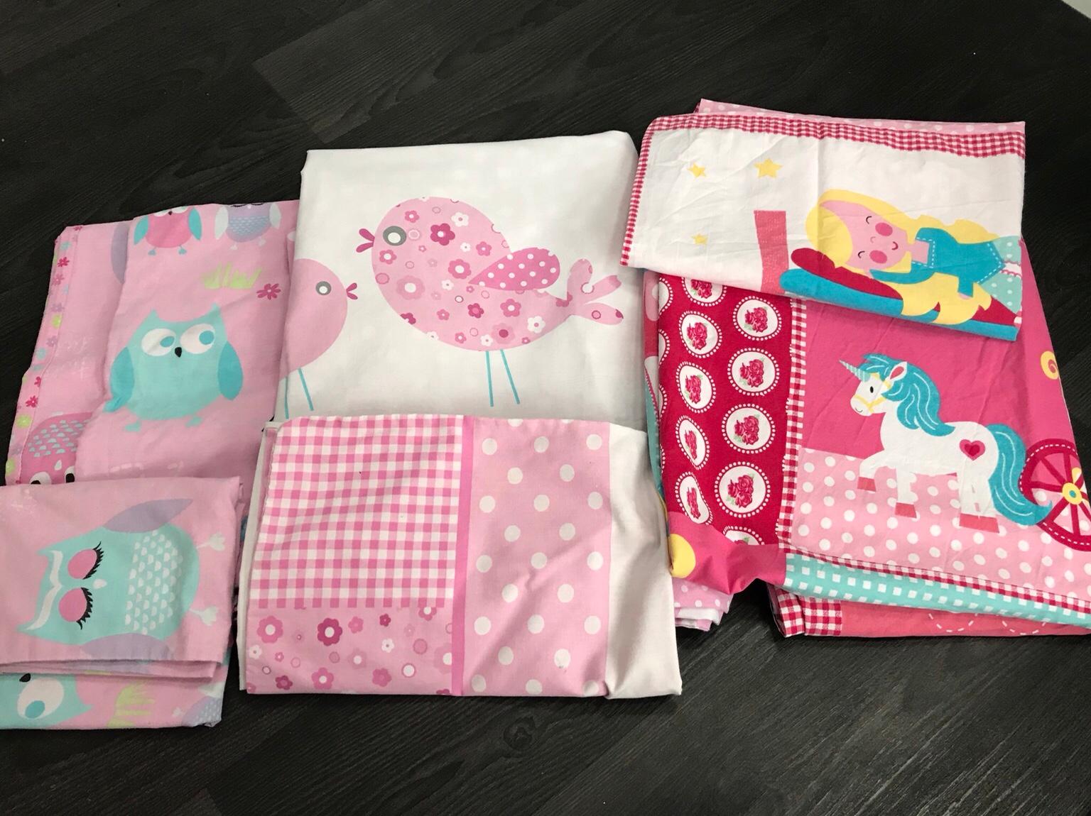 Little tikes Princess castle bed + bedding in PL26 Treverbyn for £60.00 ...