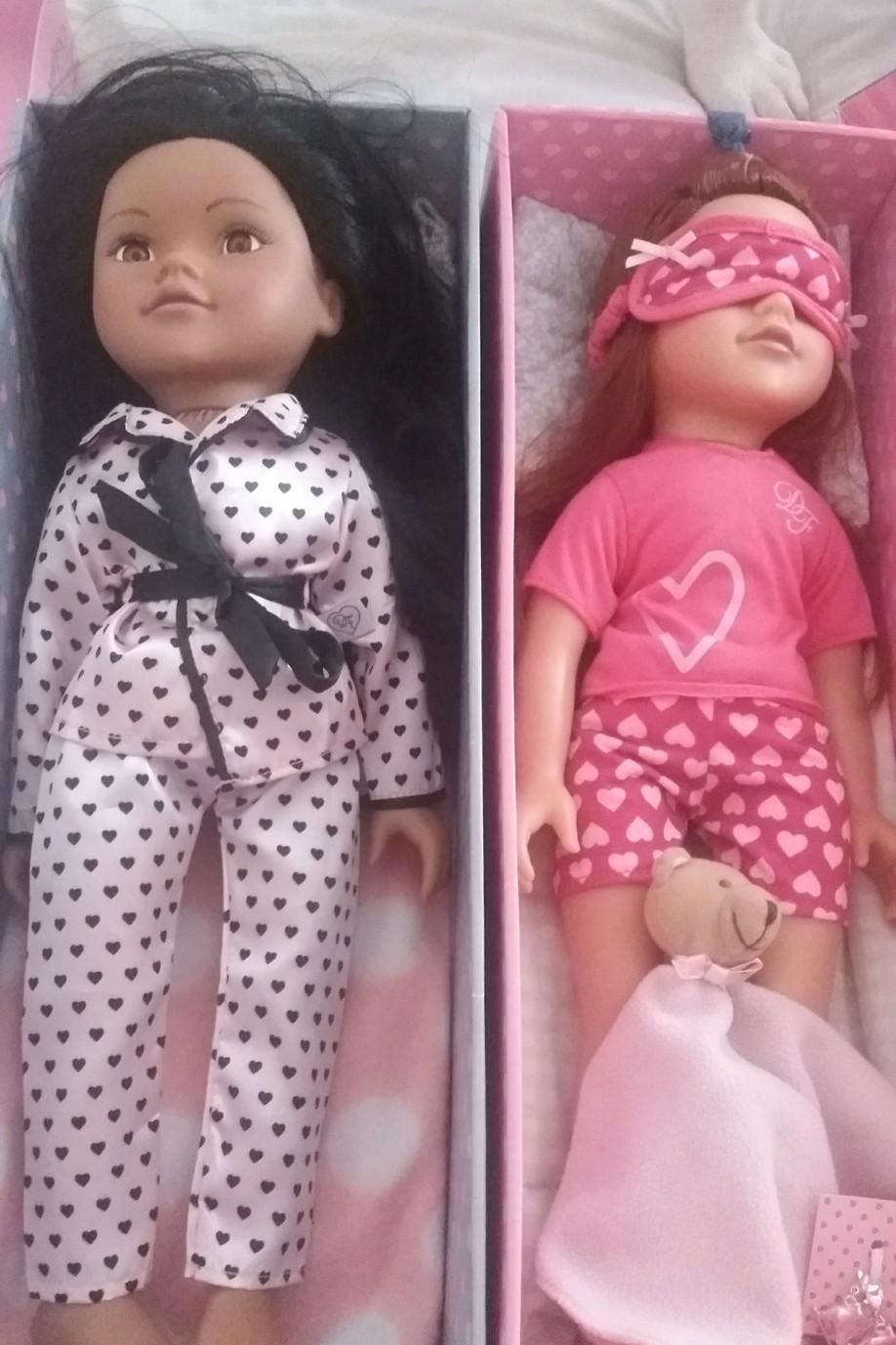 Two designer friend dolls in PE15 March für 40,00 £ zum Verkauf | Shpock DE