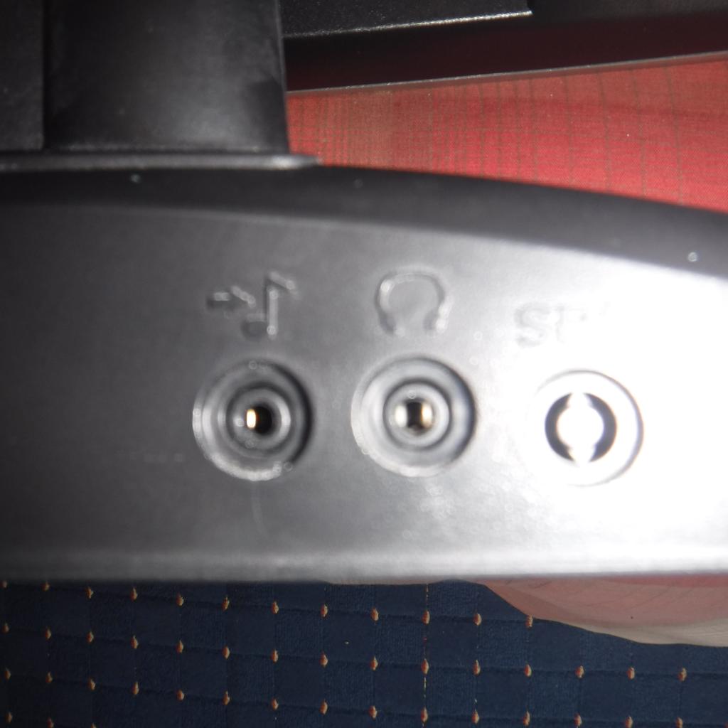 Monitor etc. in BB2 Hill für 10,00 £ zum Verkauf | Shpock DE