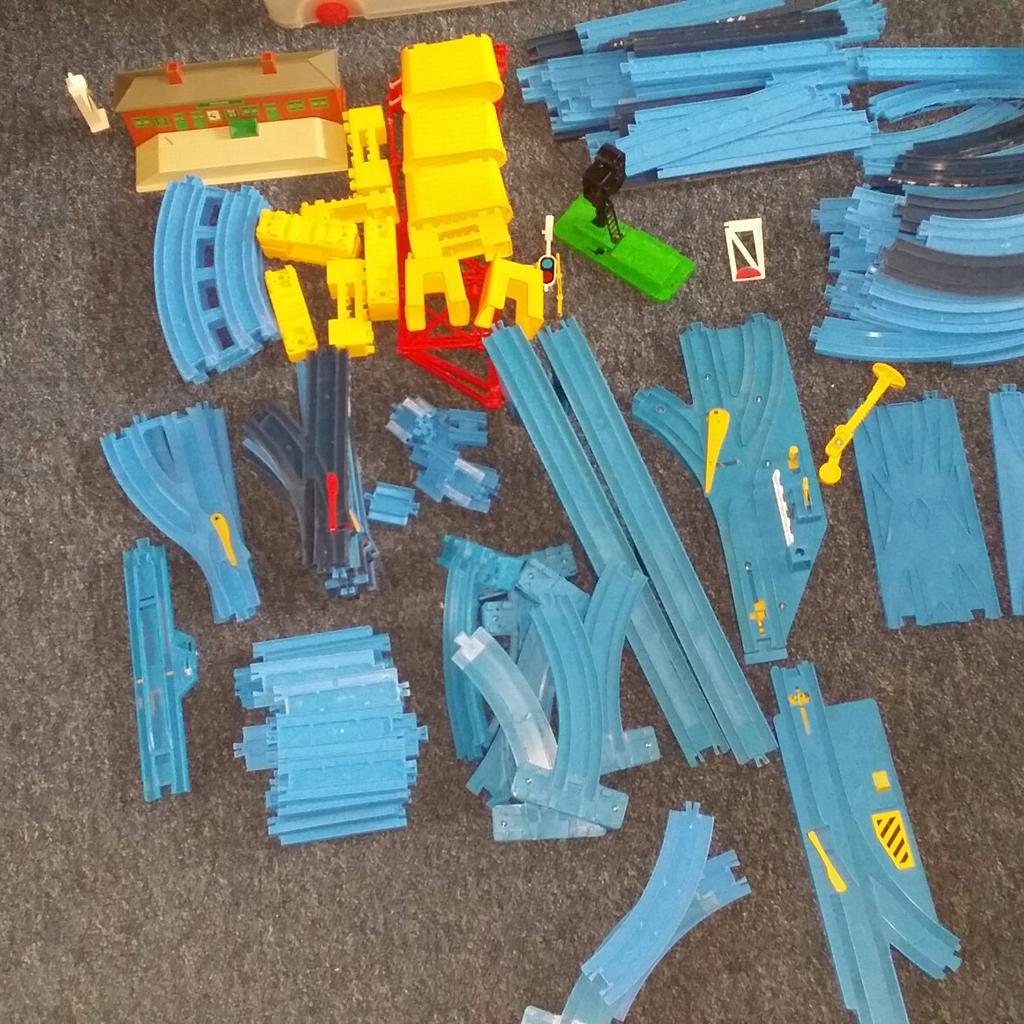 TOMY Thomas the Tank Engine Trains and Track in DE13 Staffordshire für ...