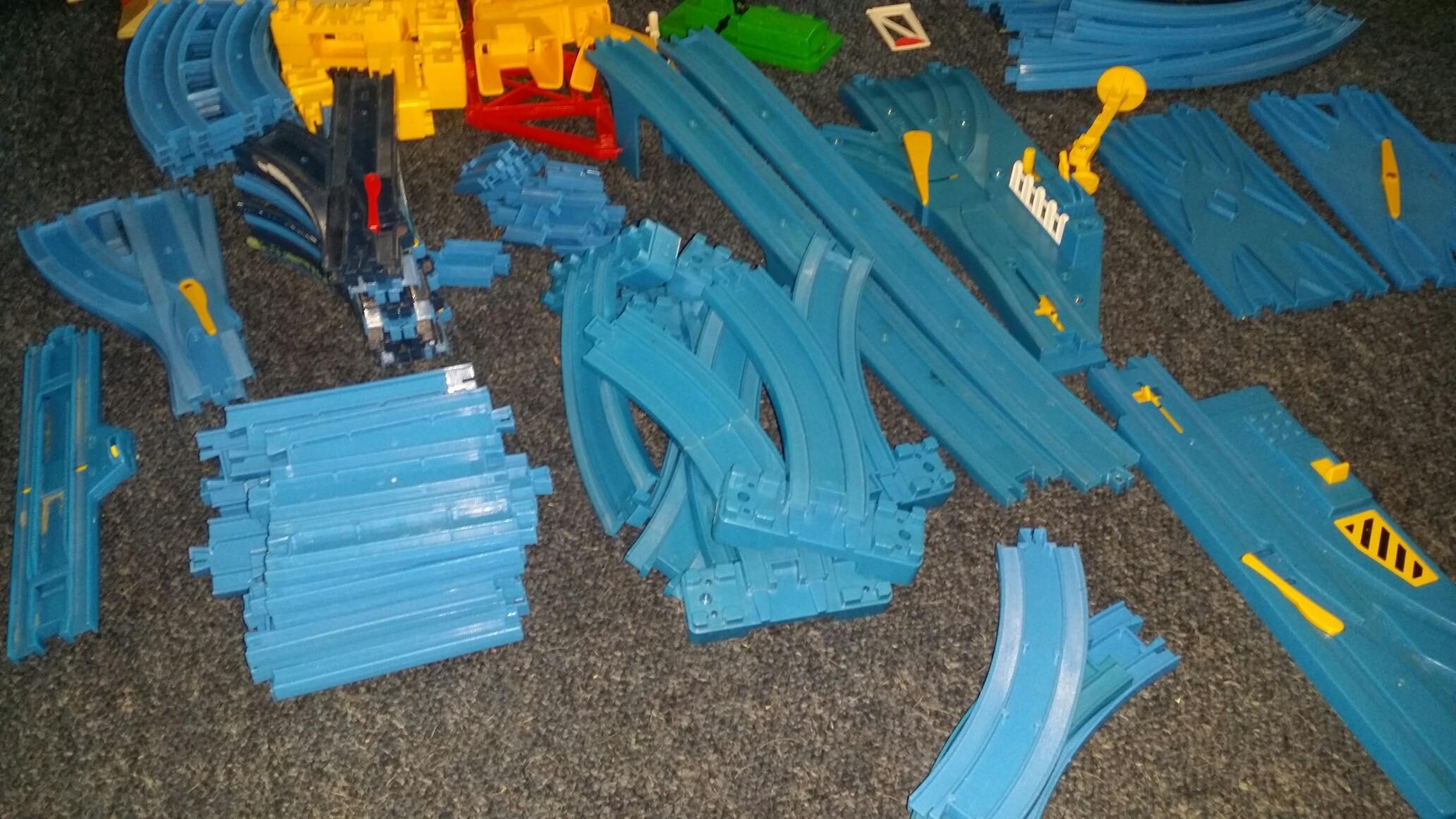 TOMY Thomas the Tank Engine Trains and Track in DE13 Staffordshire für ...