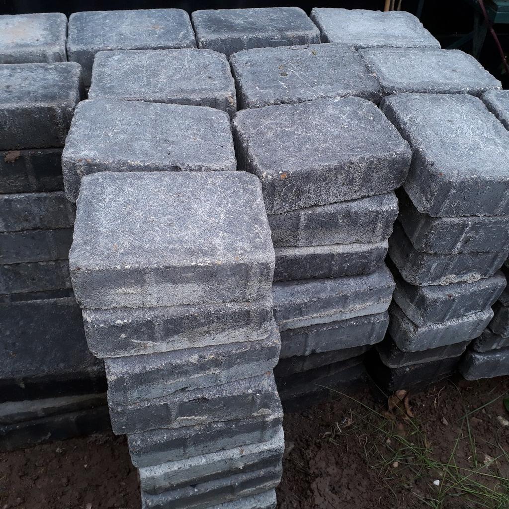 Dark grey block pavers/ paving in ST18 Stafford für £ 40,00 zum Verkauf ...