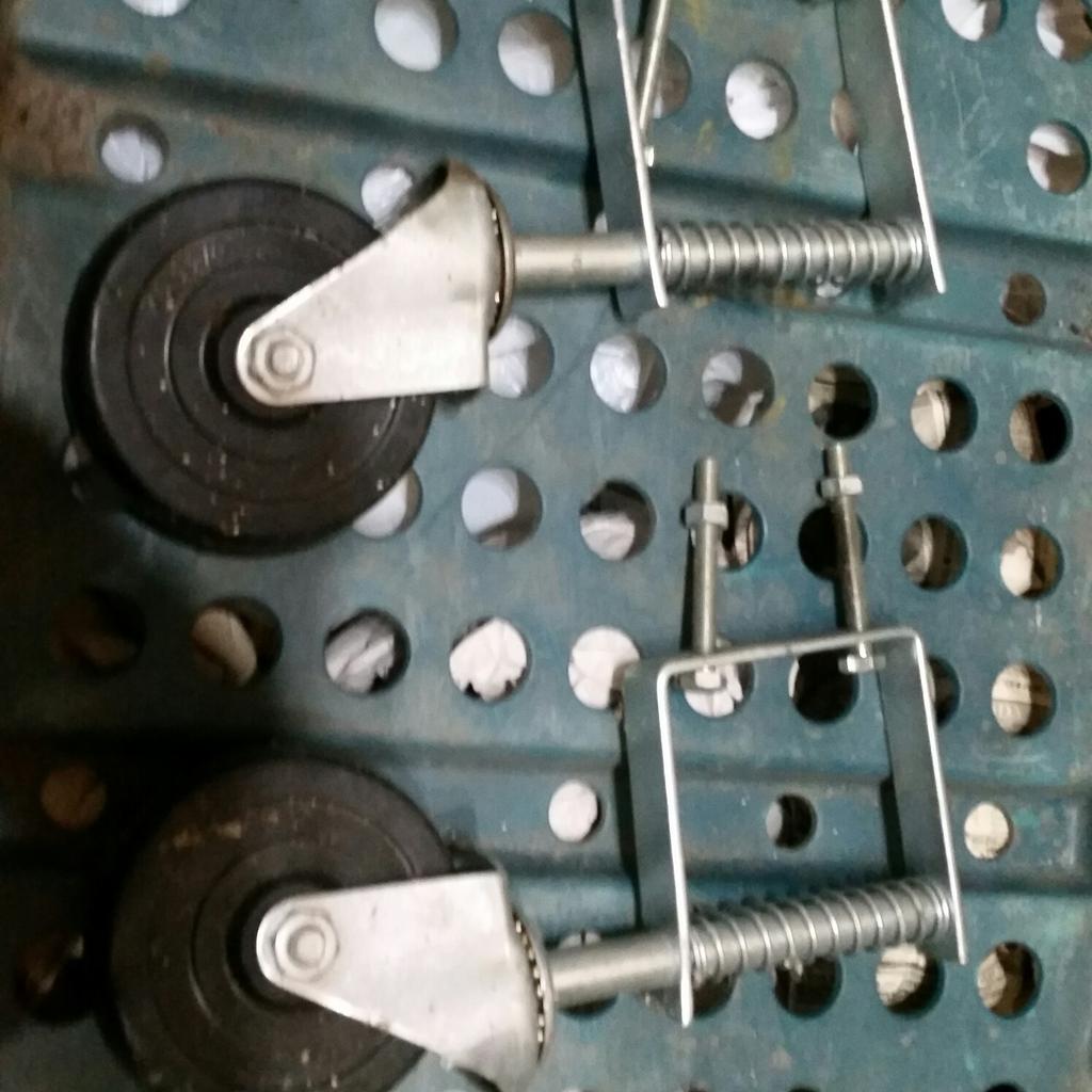 2xHeavy Duty Sprung Gate jockey wheel/roller in BB1 Intack für £ 20,00 ...