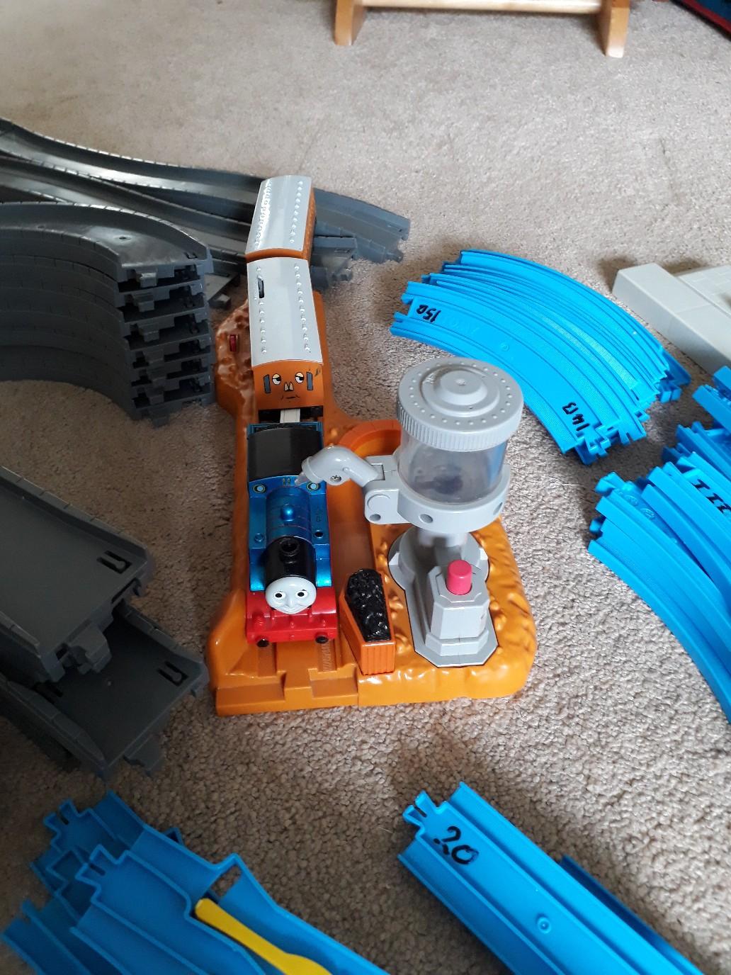 Thomas the tank trackmaster road and rail in DA13 Gravesham für 25,00 ...