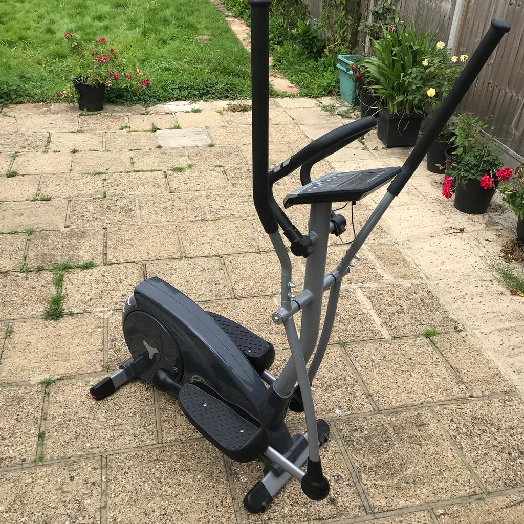 Elliptical Cross Trainer With Screen in KT3 Thames für 60,00 £ zum ...