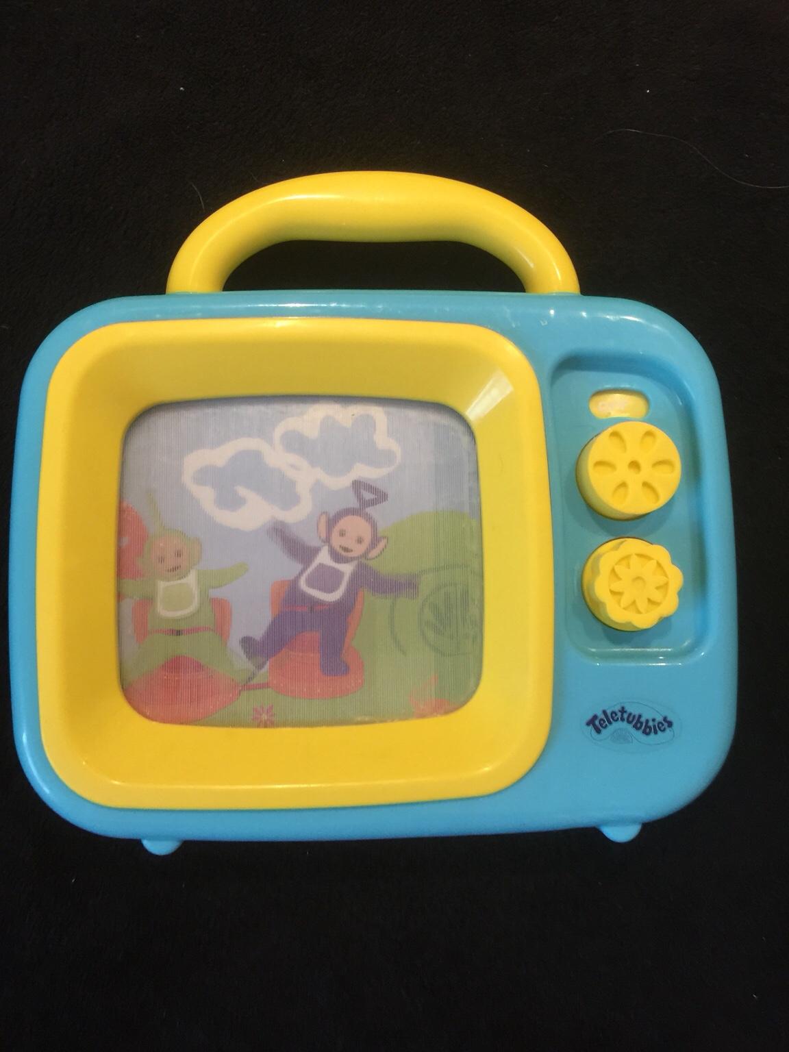 Teletubbies first tv in TW16 London Borough of Hounslow für 5,00 £ zum ...