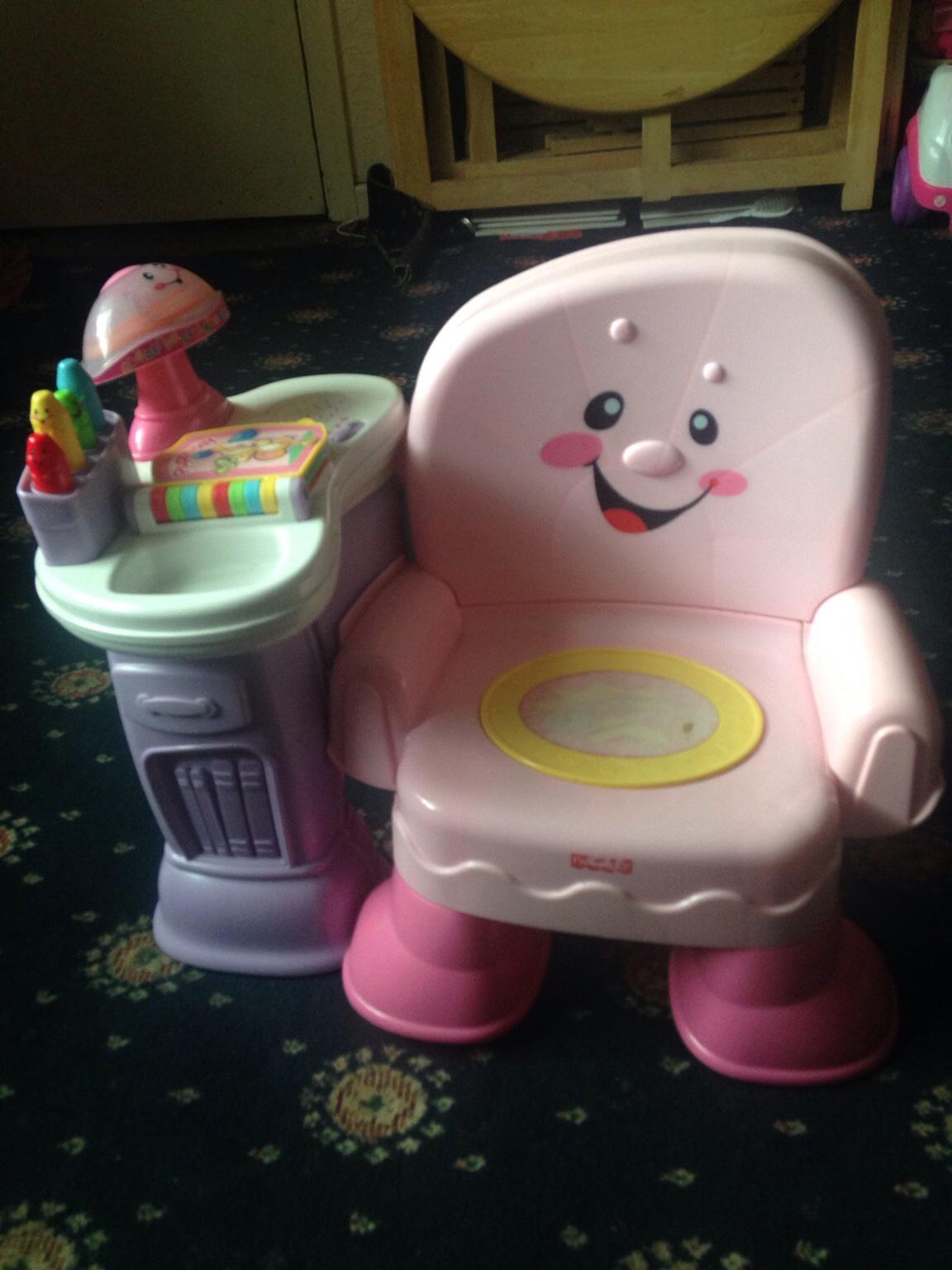 Fisher price chair in B65 Sandwell for £7.00 for sale | Shpock