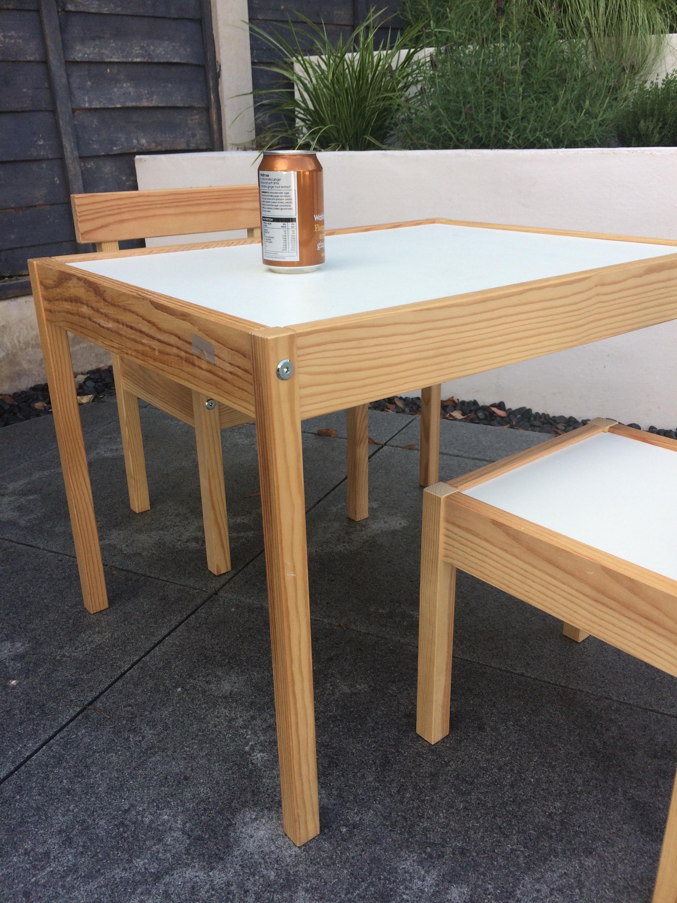 IKEA LÄTT CHILDREN'S TABLE +2 Chairs in B16 Birmingham für 10,00 £ zum ...