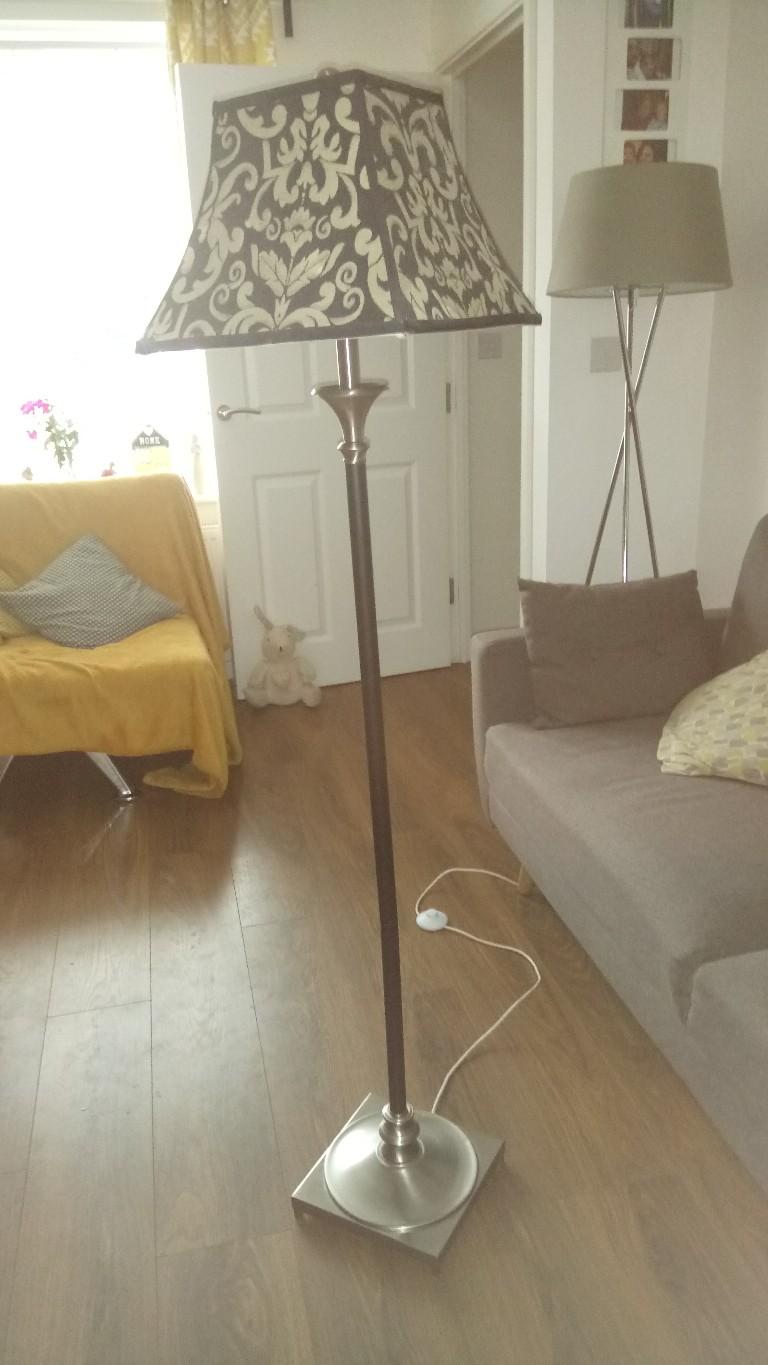Tall Lamp in B90 Solihull für 20,00 £ zum Verkauf | Shpock DE