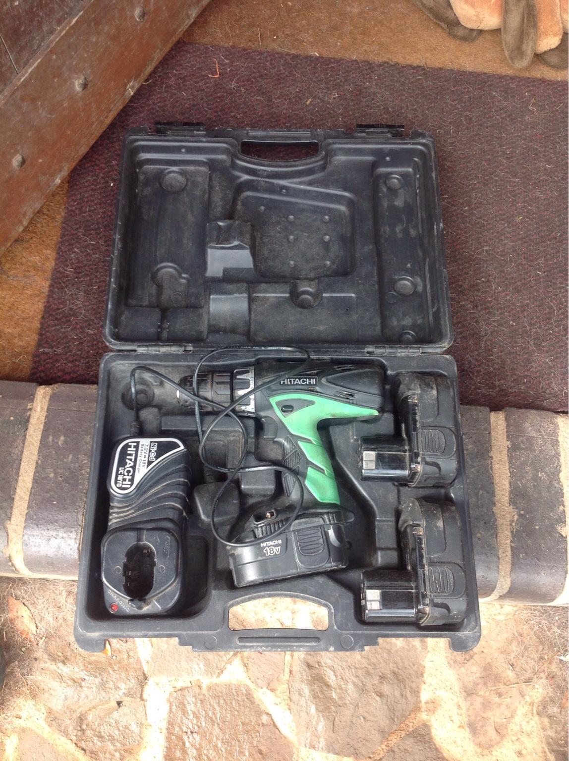 18v hitachi drill in Mid Devon für £ 30,00 zum Verkauf | Shpock AT