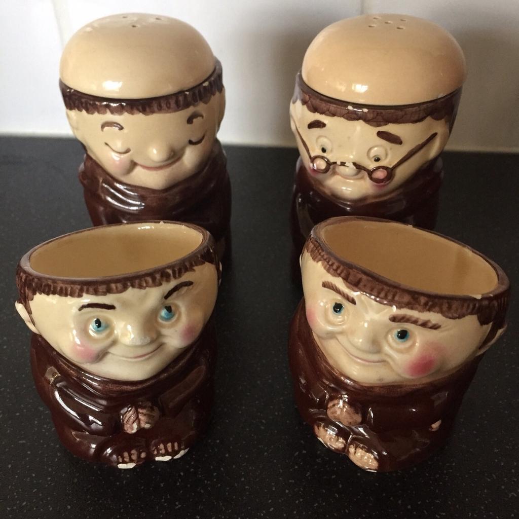 Vintage Monk Egg Cups & Salt & Pepper Pots in KT18 Ewell für 3,00 £ zum ...