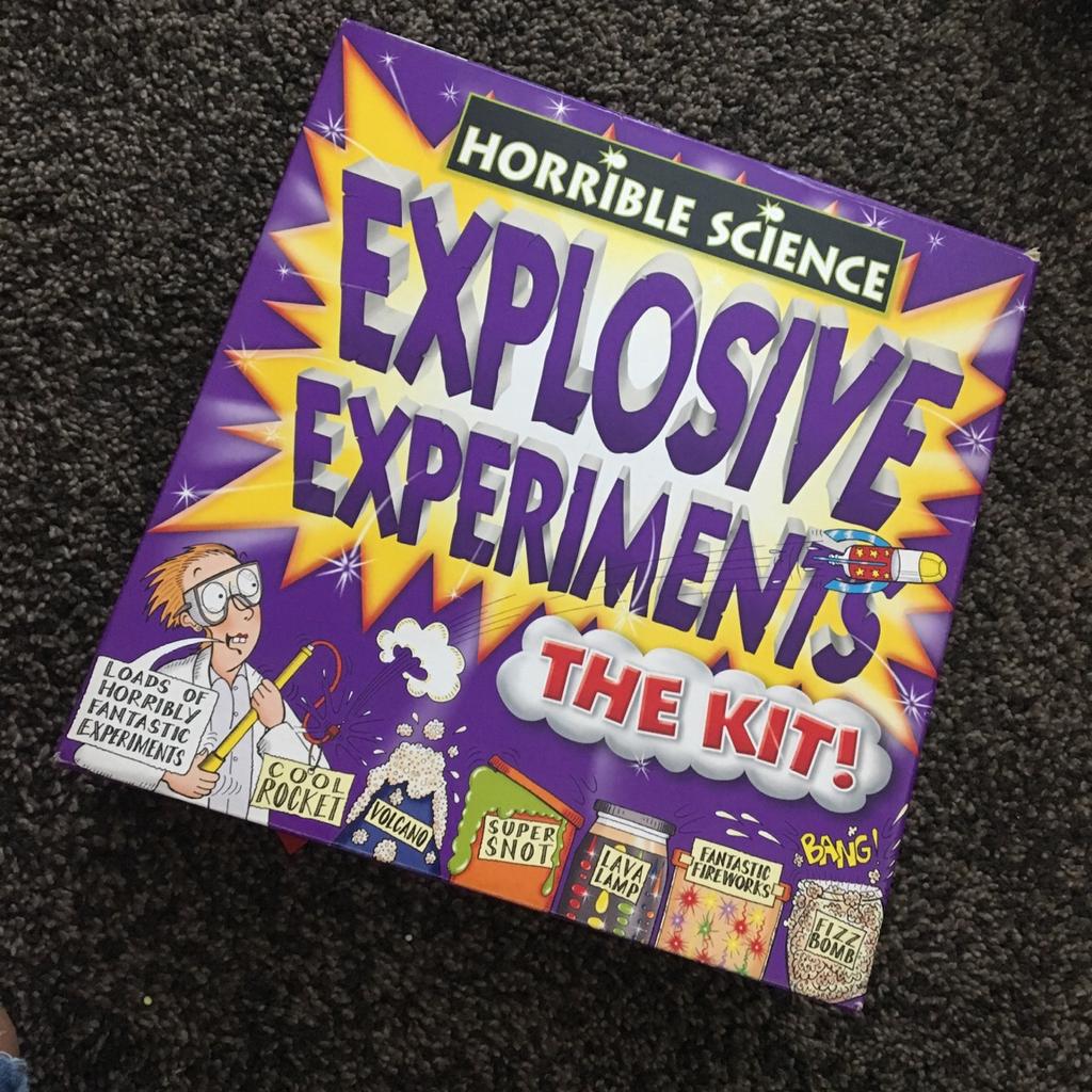 New explosive experiments science kit in M24 Middleton für 4,00 £ zum ...