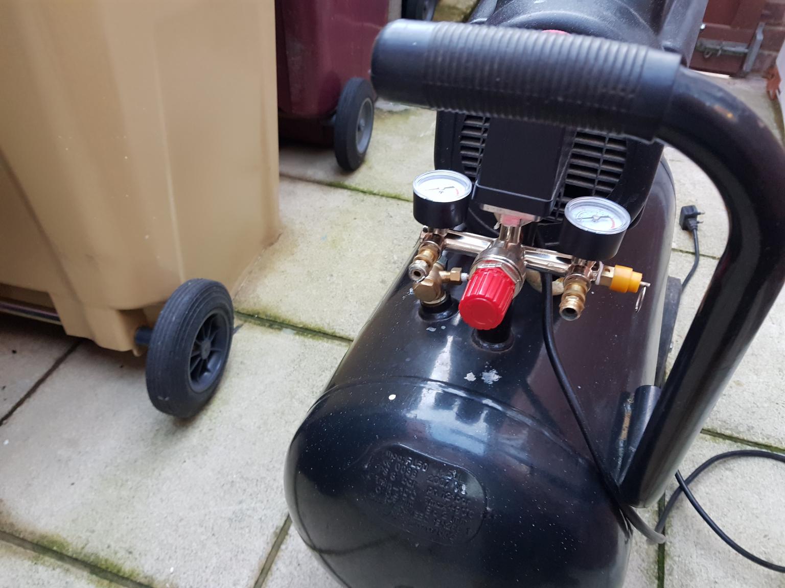 Tooltec air compressor 50L in BL1 Bolton für 60,00 £ zum Verkauf ...