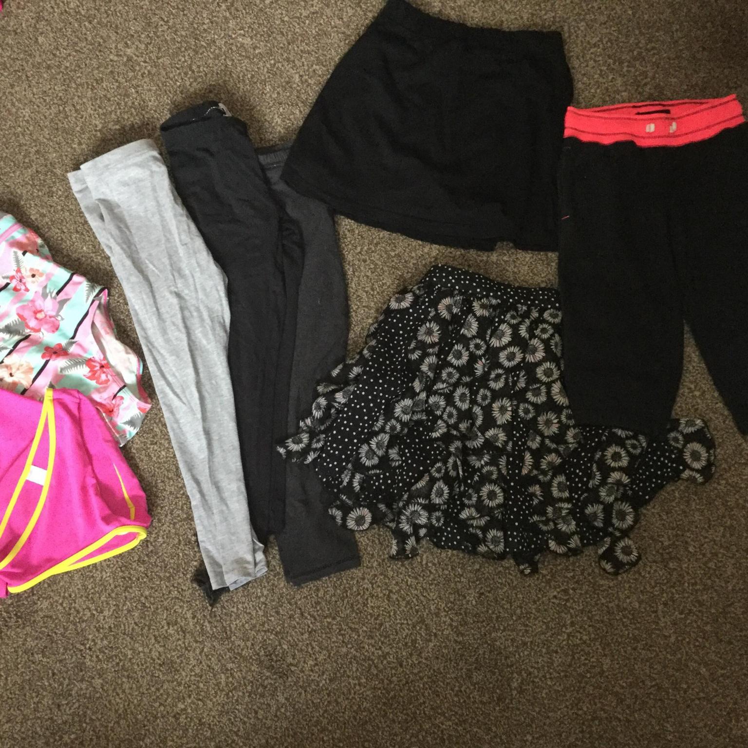 girls clothes 8-9 in Ashfield for £4.00 for sale | Shpock