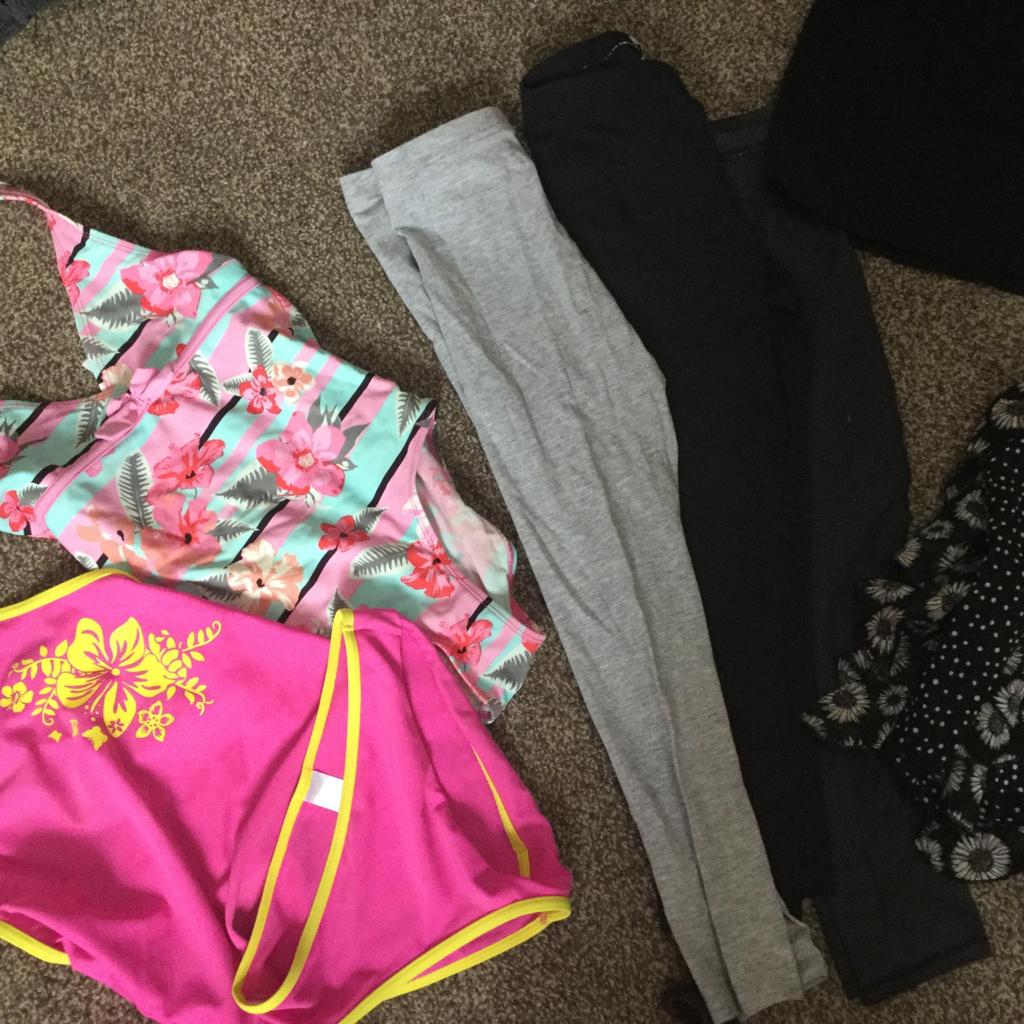girls clothes 8-9 in Ashfield for £4.00 for sale | Shpock