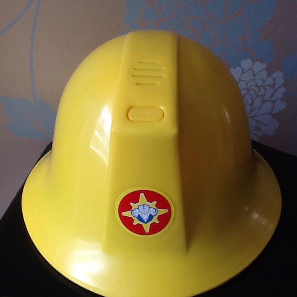 Fireman Sam hat with sounds. in CV10 Bedworth für £ 5,00 zum Verkauf ...