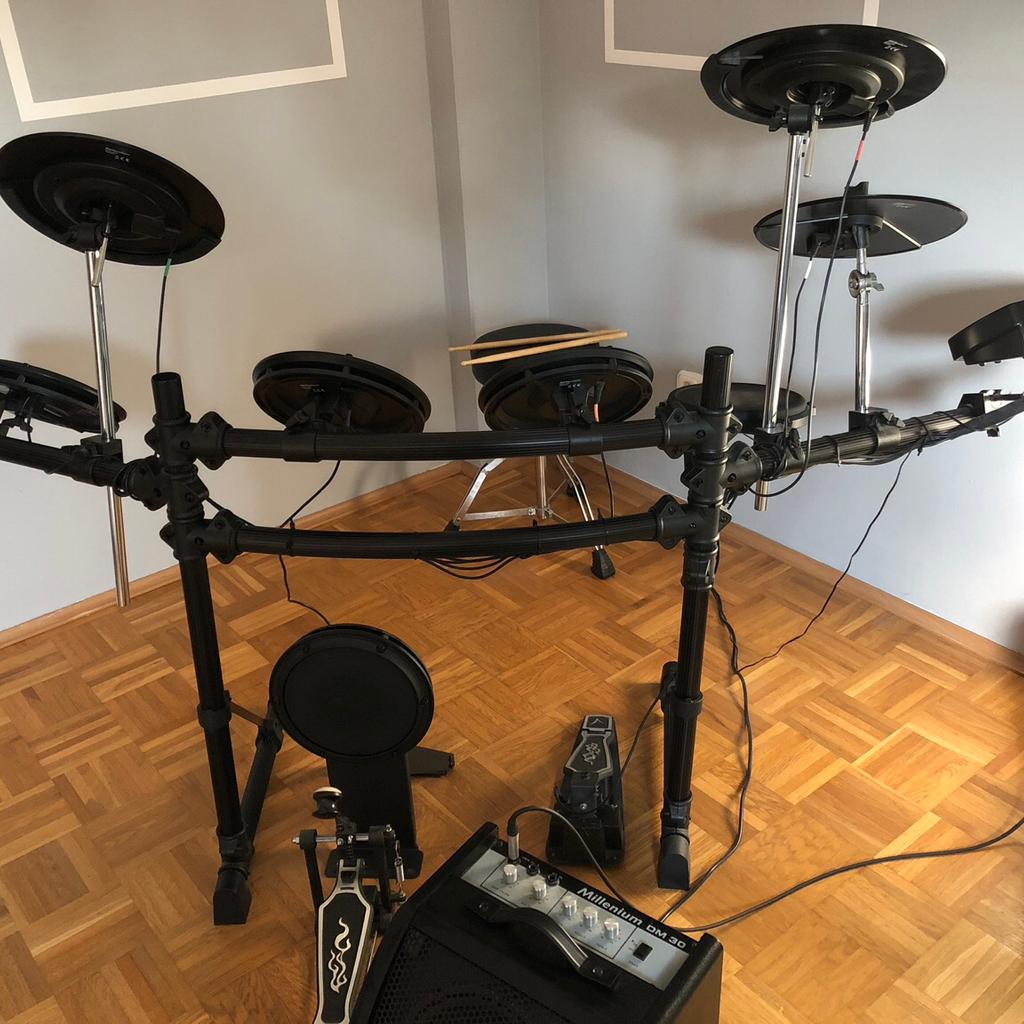 Millenium MPS-400 E-Drum Set ( "Schlagzeug") in 96199 Zapfendorf für ...