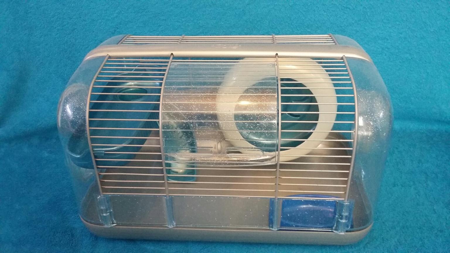 baby Syrian hamster with cage in E20 Newham for £15.00 for sale | Shpock
