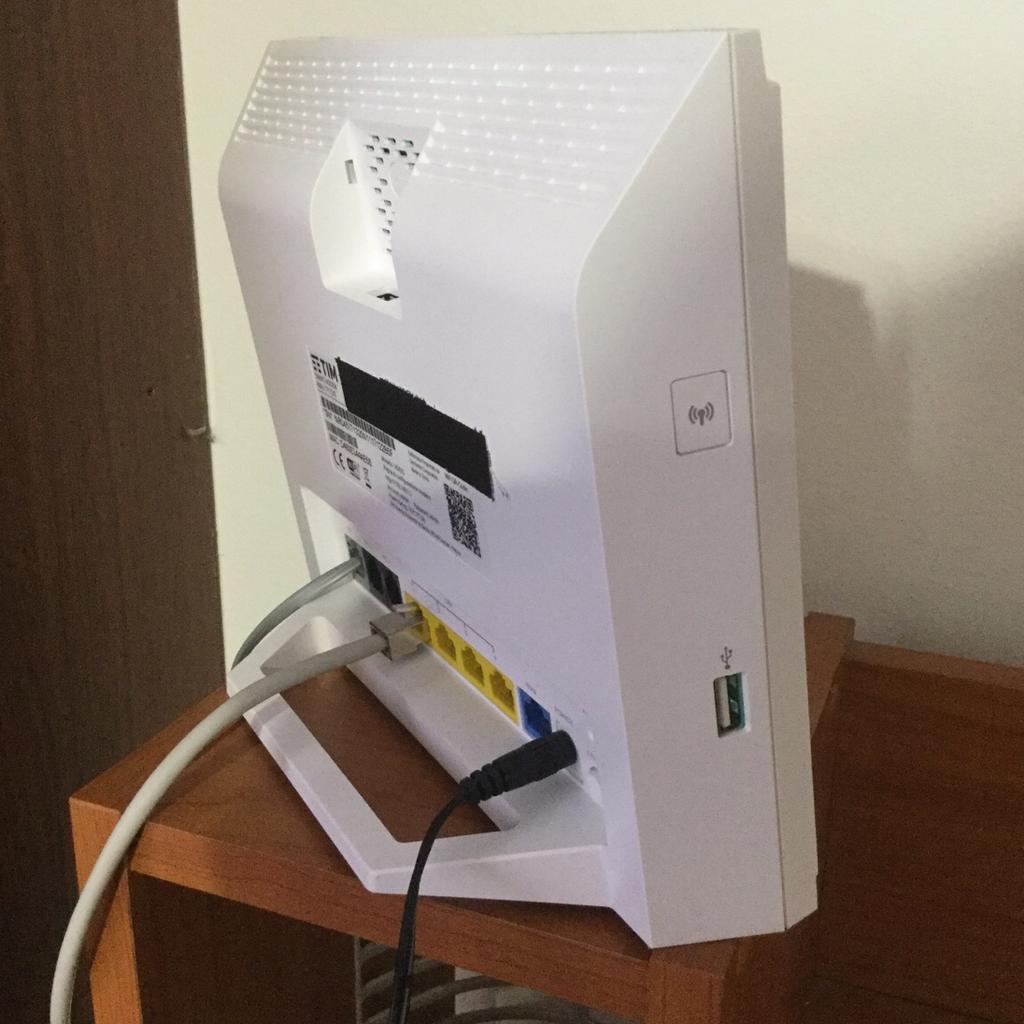 SMART MODEM FIBRA TIM COMBO Nuovo in 26838 Tavazzano con Villavesco for ...