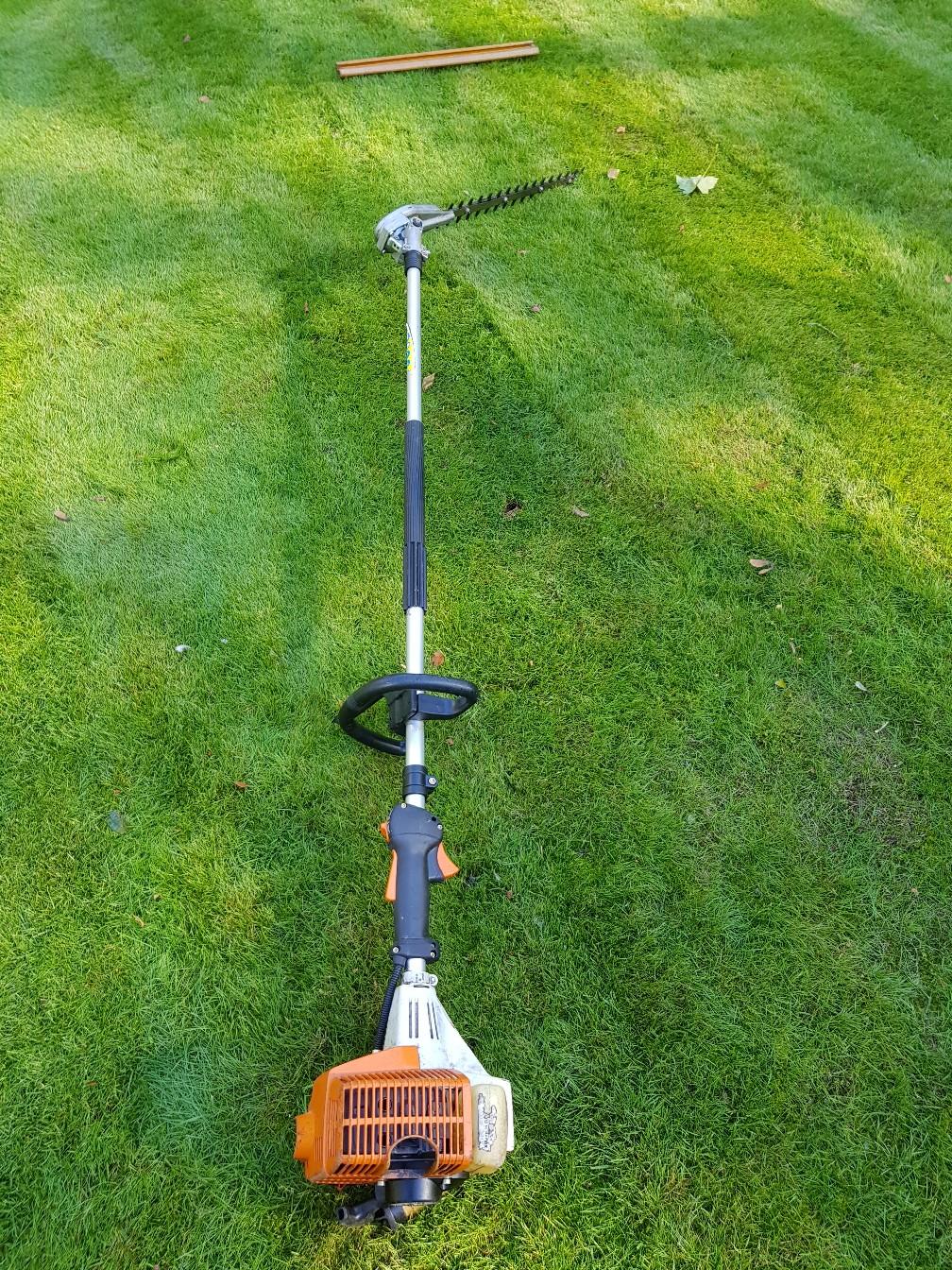 Stihl HL75 Long Reach Hedge Cutter in M6 Salford für 230,00 £ zum ...