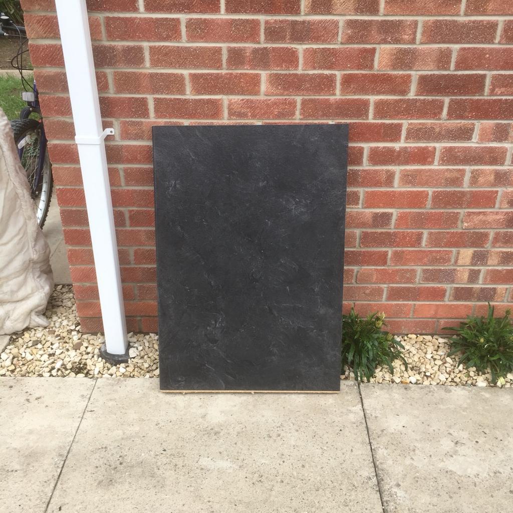 Black worktop - 2 sections in DN11 Doncaster für 45,00 £ zum Verkauf ...