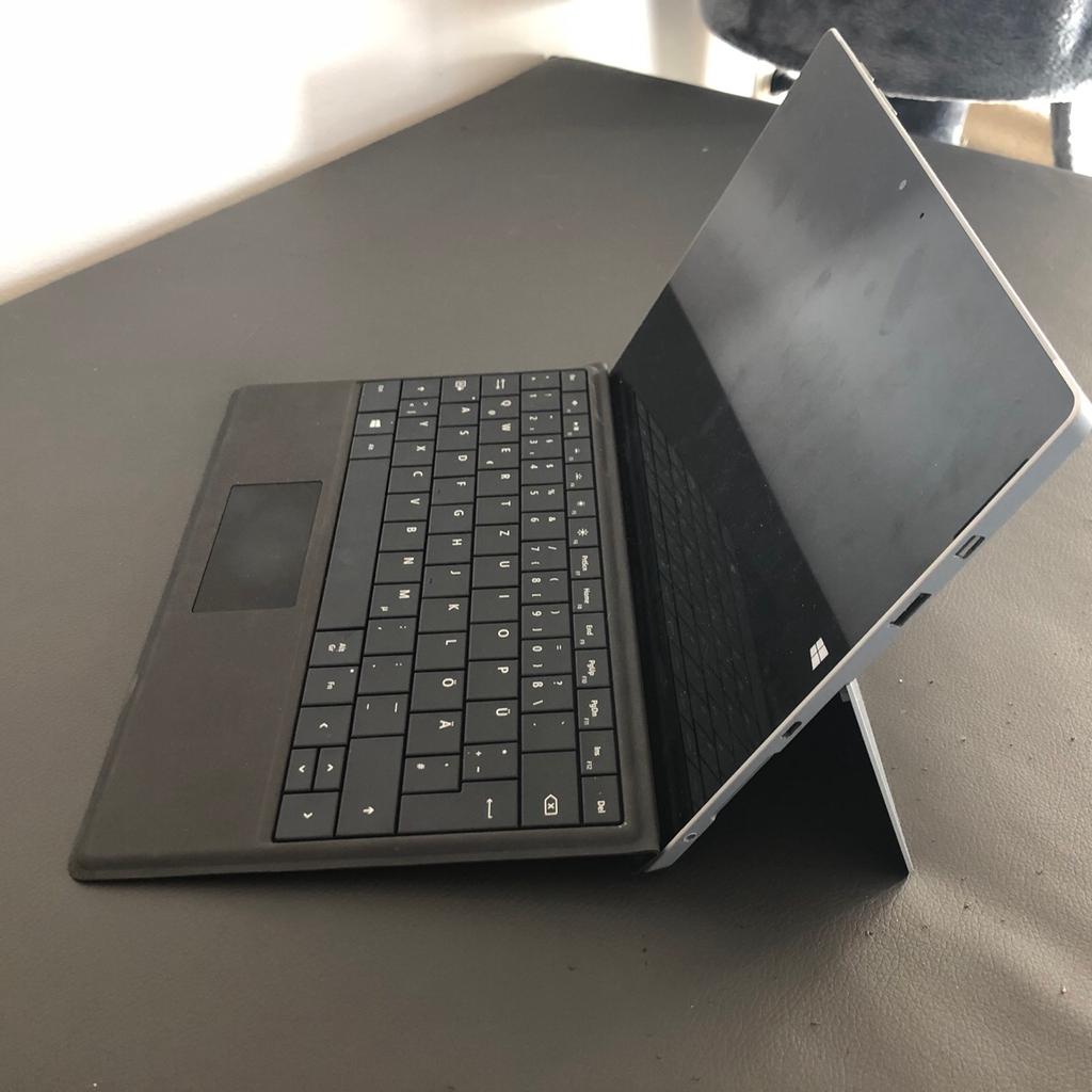 Microsoft Surface in 9300 Sankt Veit an der Glan für € 300,00 zum ...