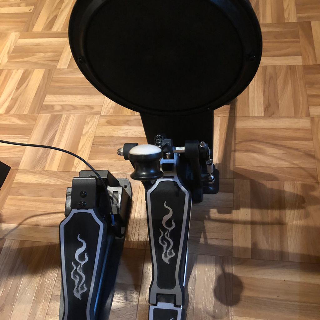 Millenium MPS-400 E-Drum Set ( "Schlagzeug") in 96199 Zapfendorf für ...