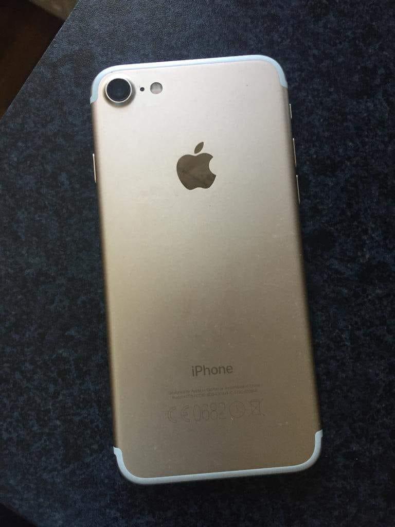 iPhone | 128 GB | Gold in 81669 Munich for €320.00 for sale | Shpock