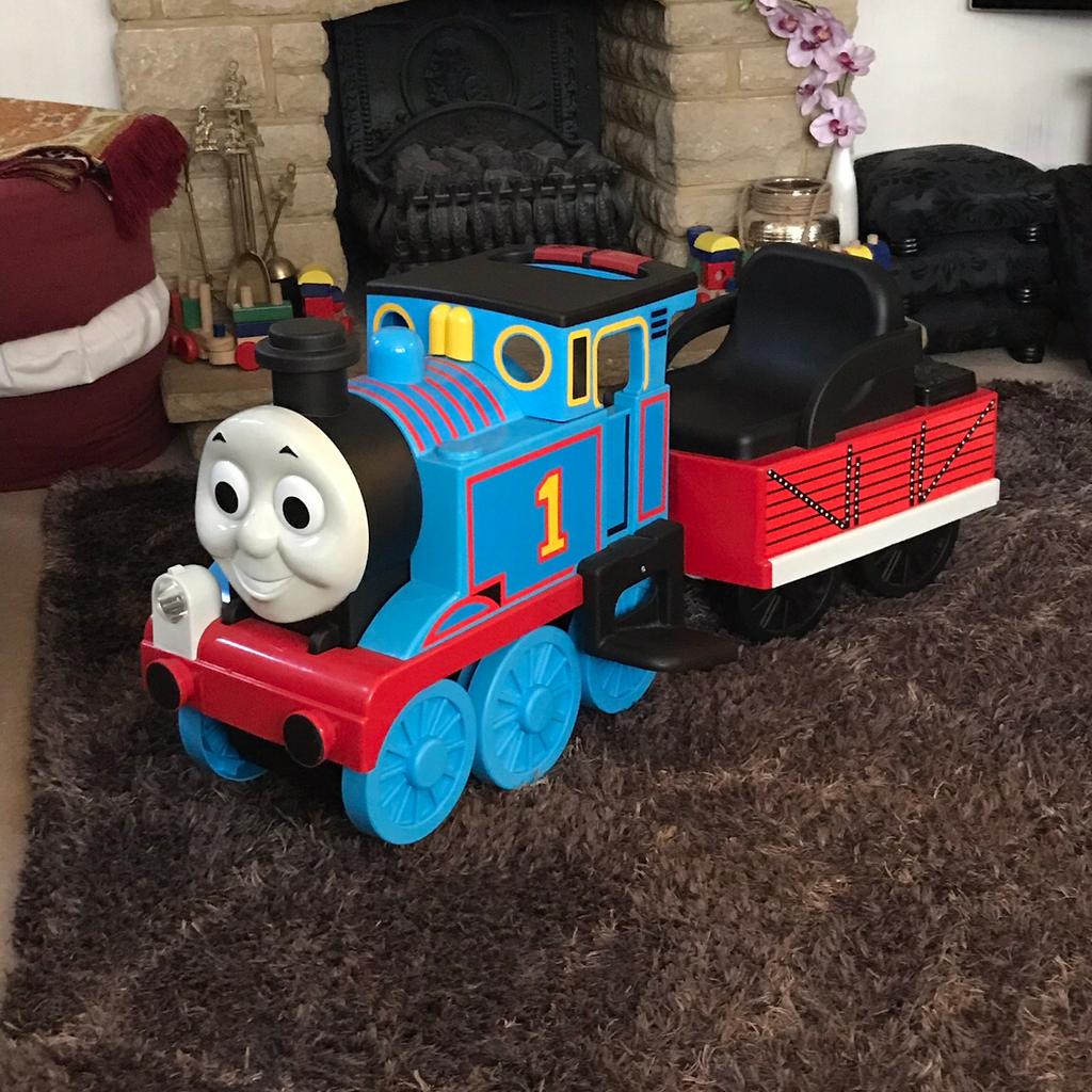 Battery operated Thomas the tank engine in TW15 Spelthorne für £ 40,00 ...
