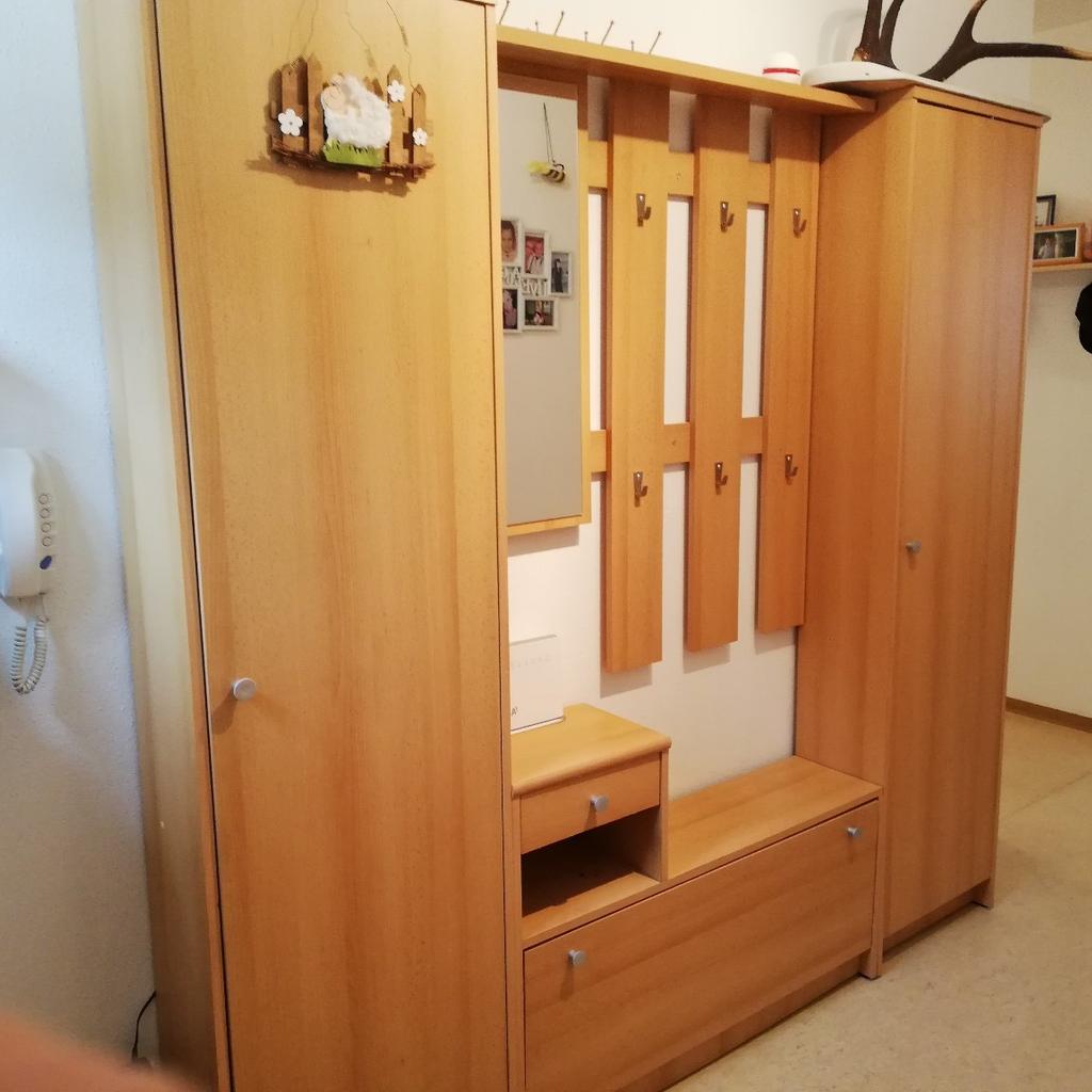 Garderobe in 9521 Treffen am Ossiacher See für 60,00 € zum Verkauf ...