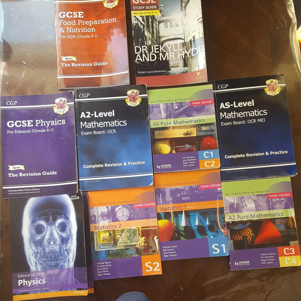 GCSE and A level text books in London Borough of Croydon für 25,00 ...