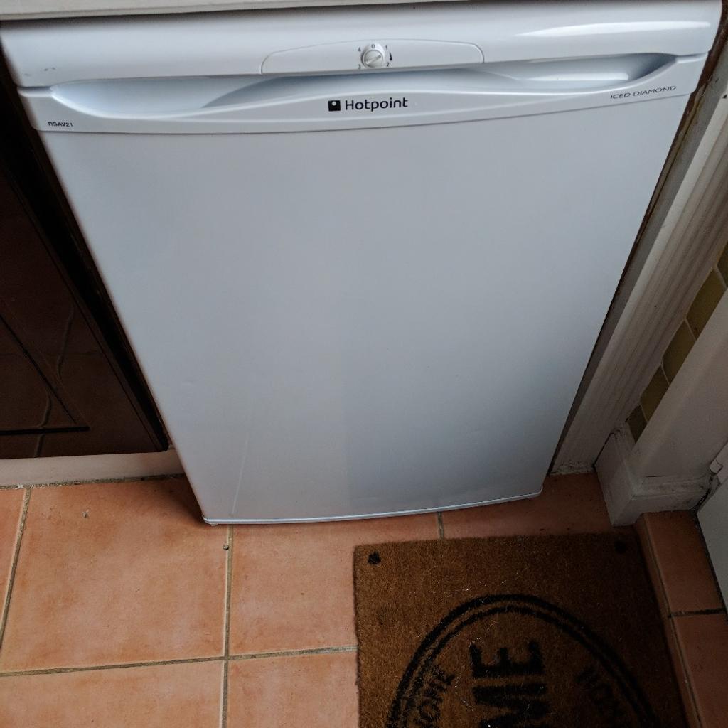 hot point fridge freezer in Chilton für 35,00 £ zum Verkauf | Shpock DE