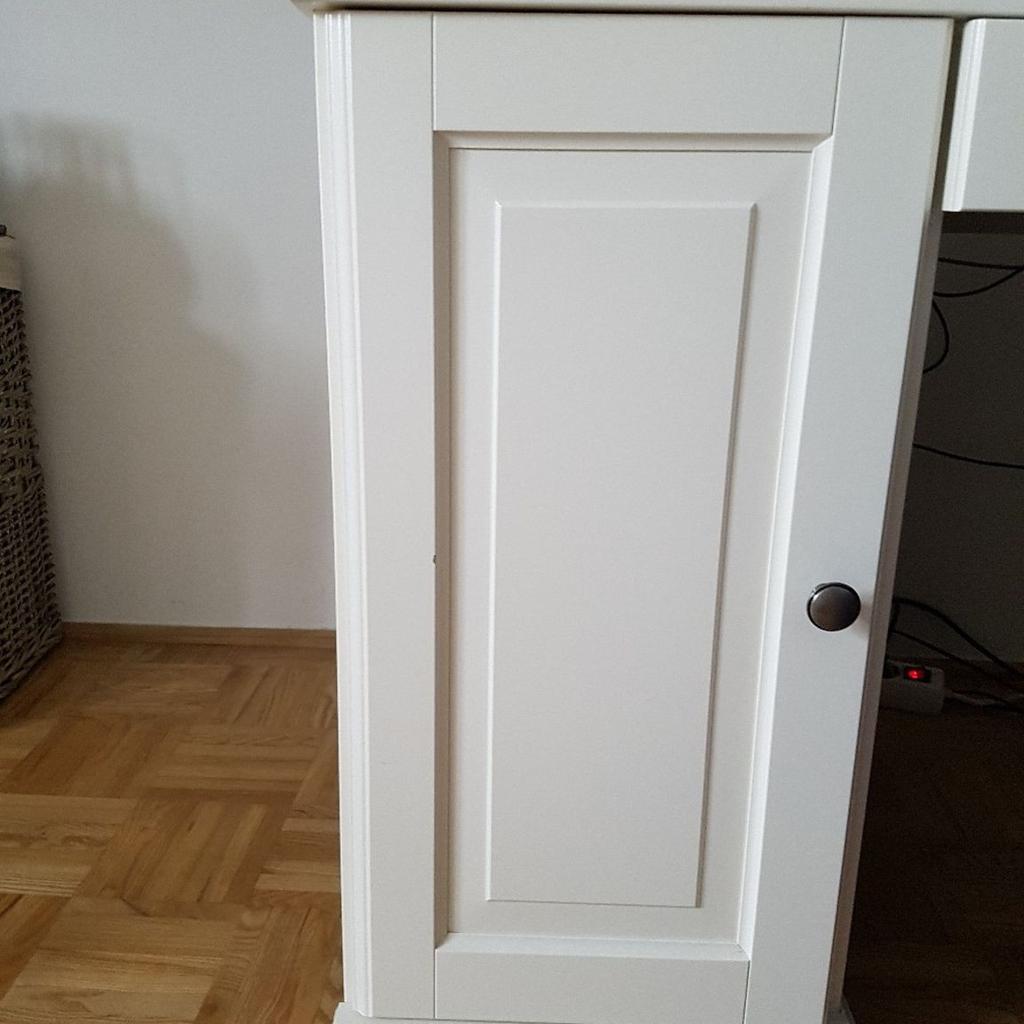 Ikea Liatorp Schreibtisch in 4030 Linz für 40,00 € zum Verkauf | Shpock DE