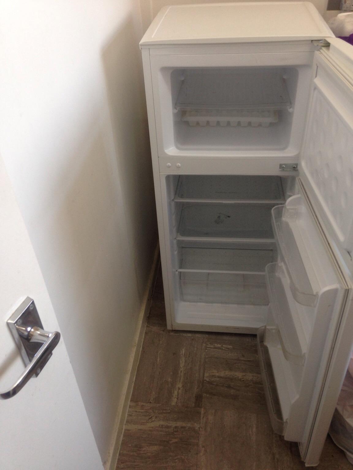 Fridge freezer in E2 London für 80,00 £ zum Verkauf | Shpock DE