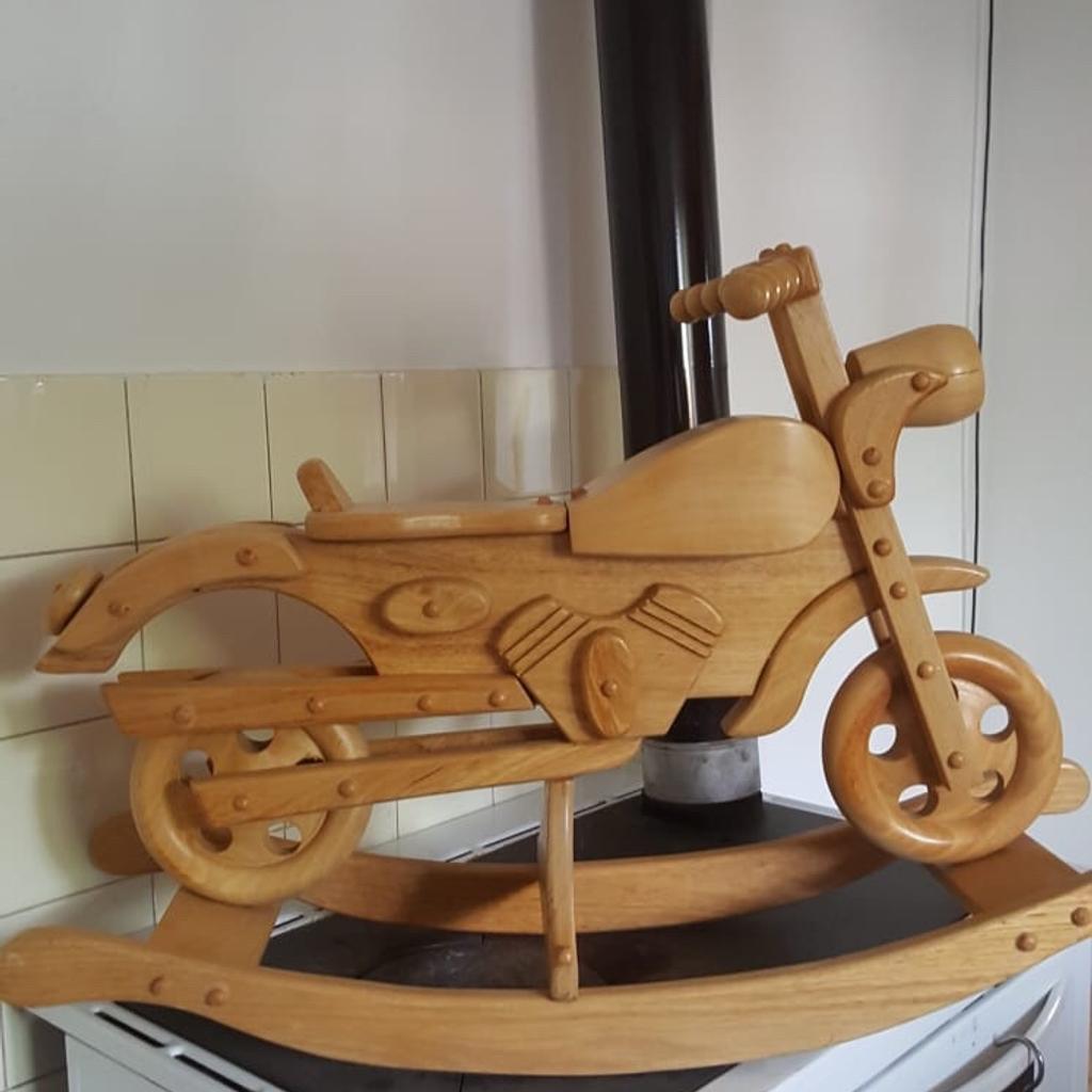 Schaukelpferd Als Motorrad