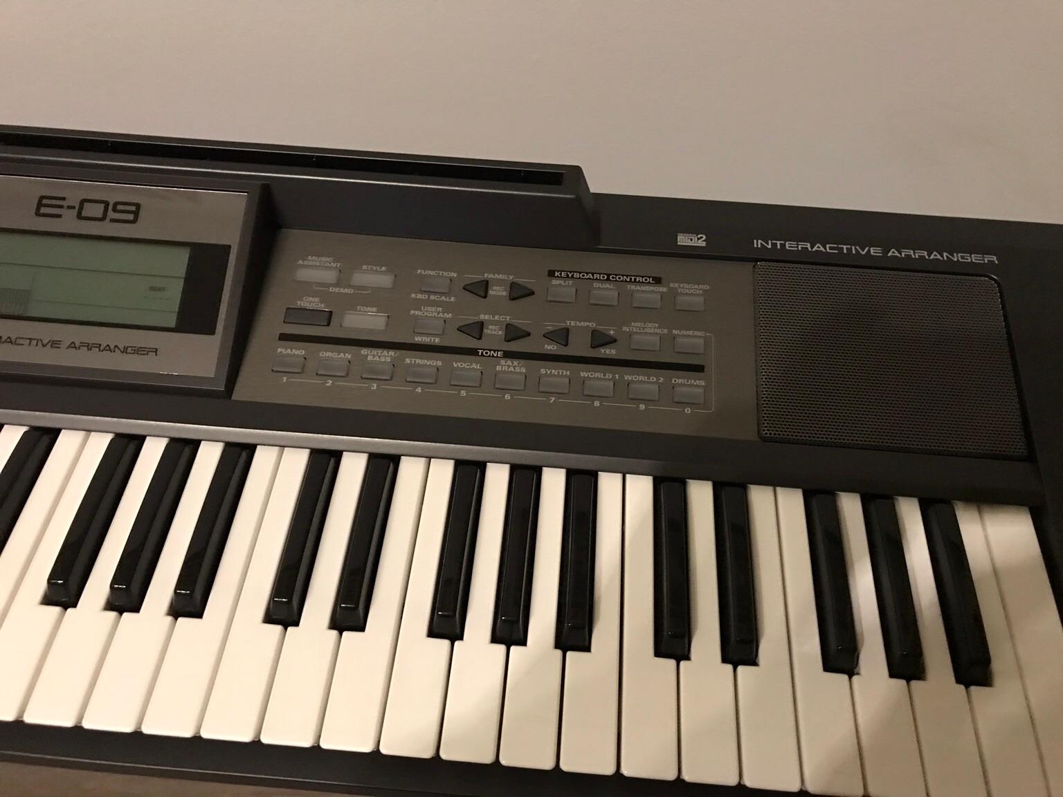 Roland Keyboard E9 in 54669 Bollendorf für 275,00 € zum Verkauf | Shpock DE