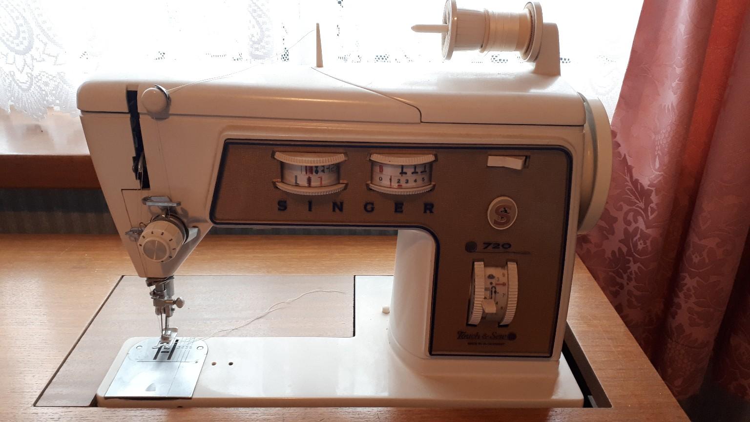 Vintage Singer 700 Sewing Machine in B63 Dudley für 25,00 £ zum Verkauf ...