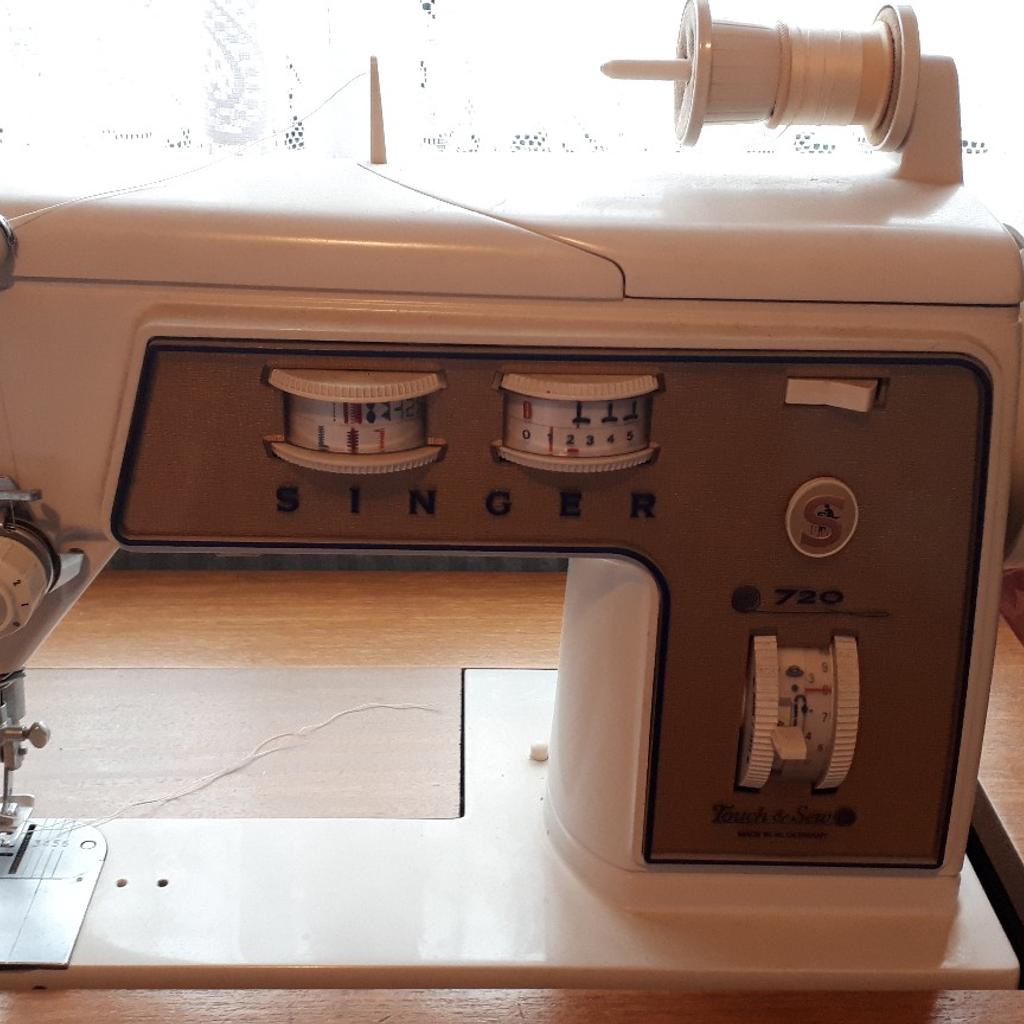Vintage Singer 700 Sewing Machine in B63 Dudley für £ 25,00 zum Verkauf ...