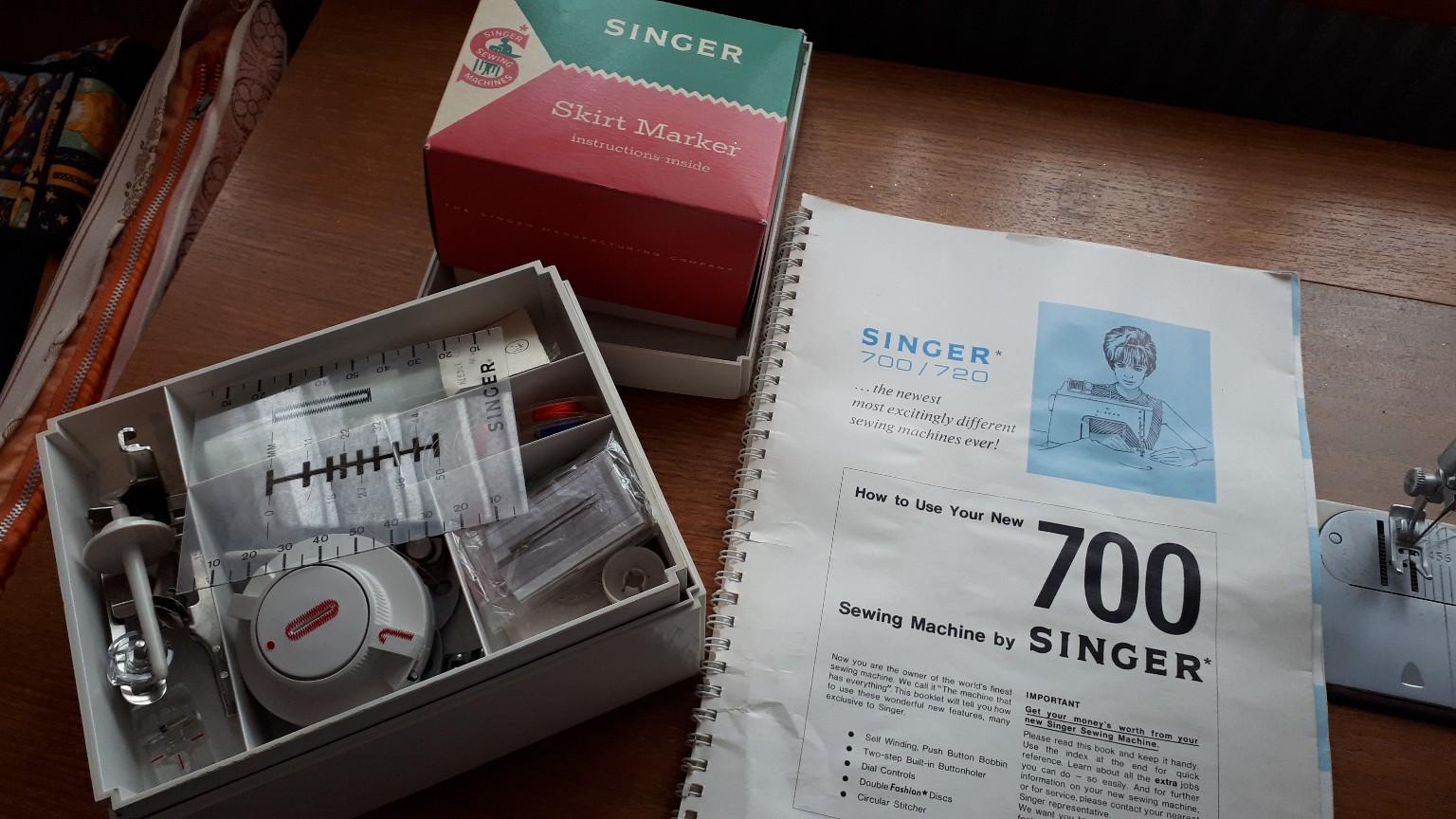 Vintage Singer 700 Sewing Machine in B63 Dudley für £ 25,00 zum Verkauf ...