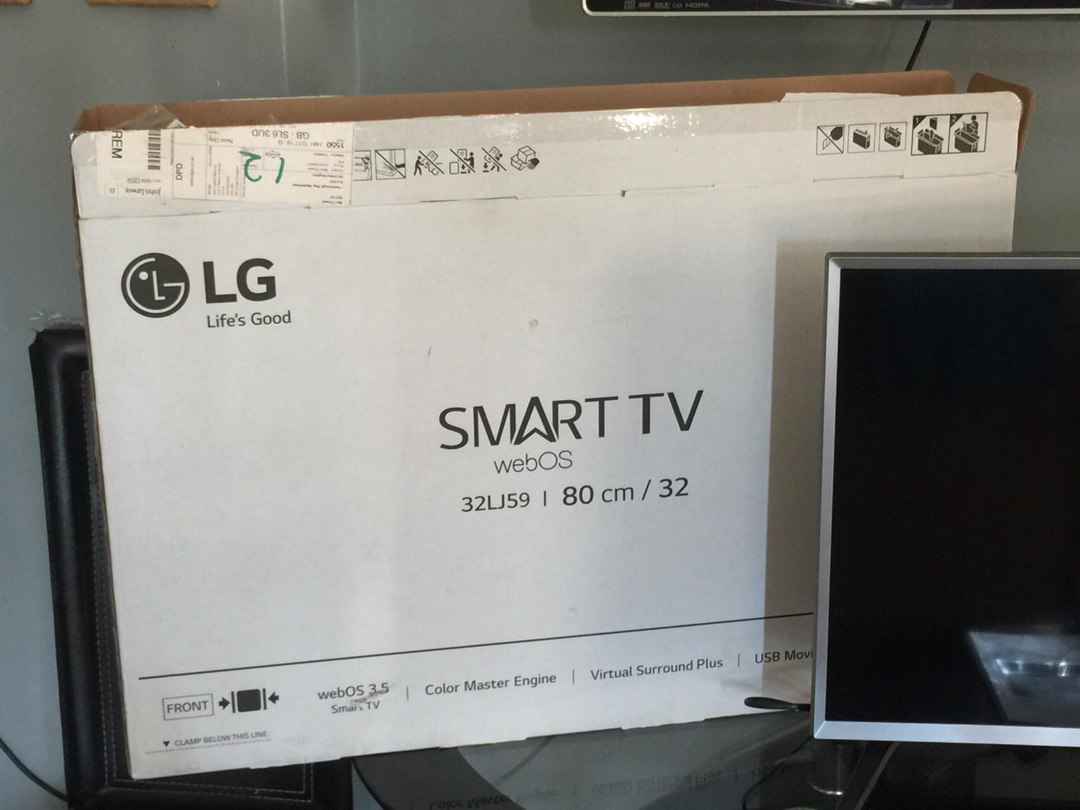LG 32 inch smart tv in RM3 Havering for £150.00 for sale | Shpock